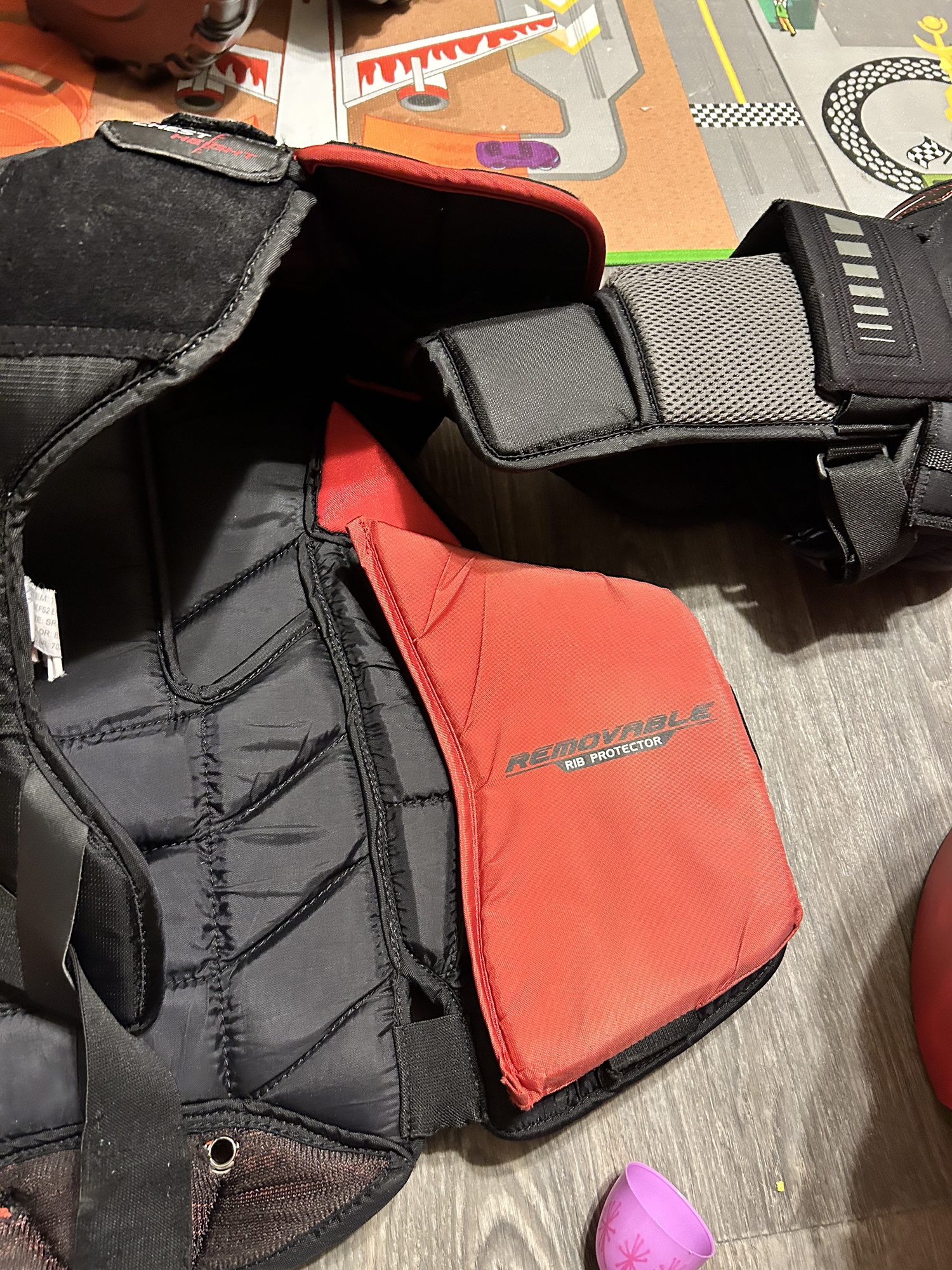 Used Large CCM Extreme Flex E2.5 Goalie Chest Protector | SidelineSwap