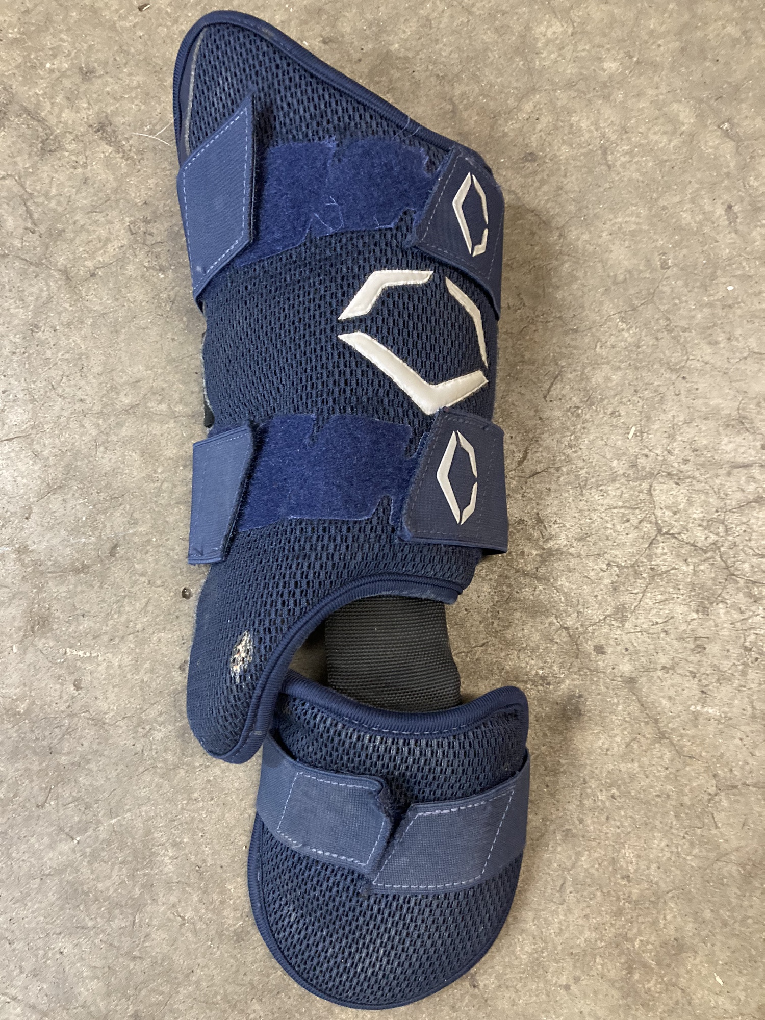 Blue Used Senior EvoShield Shin Guards Leg guard | SidelineSwap