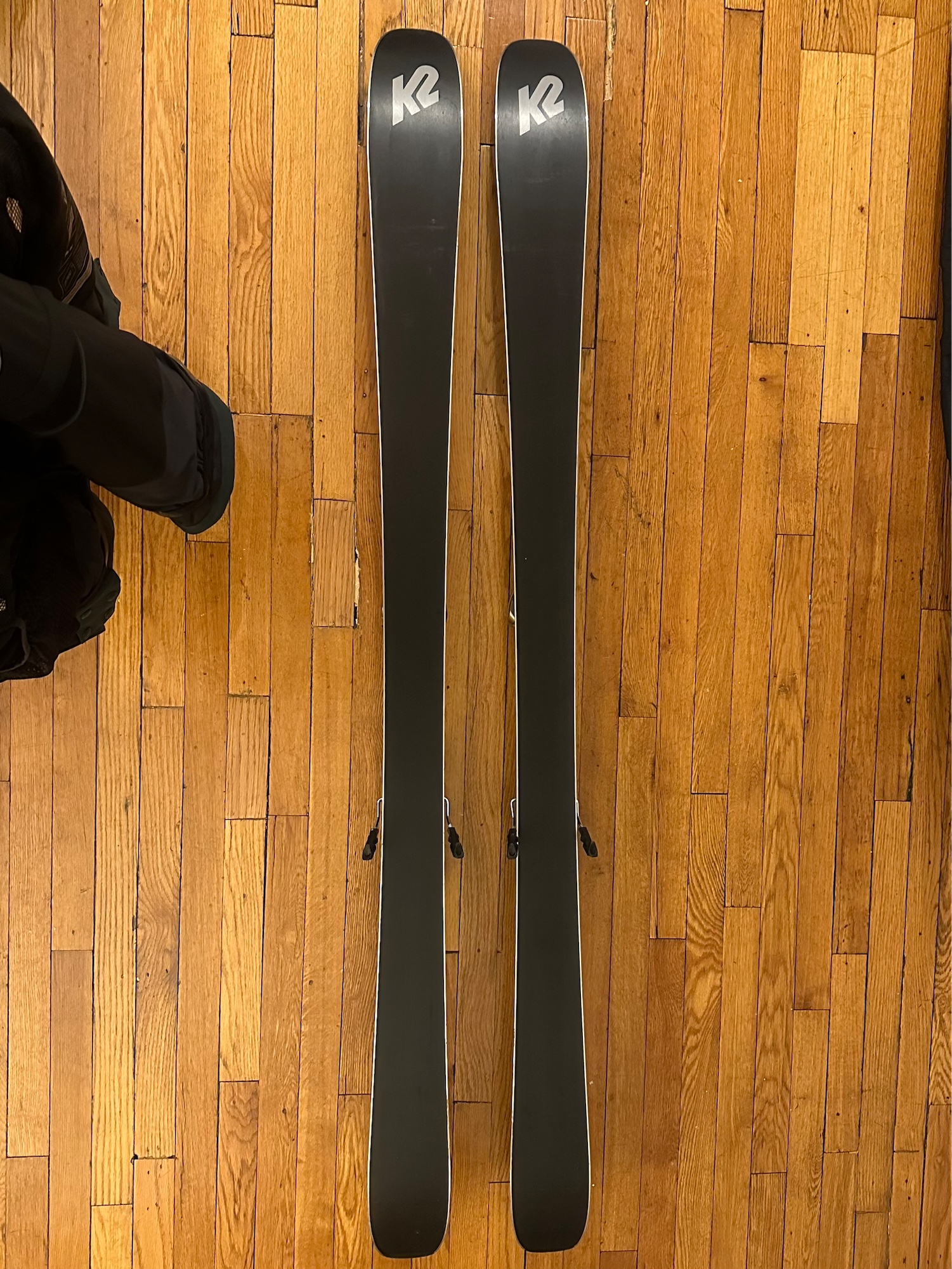 Hot Deal: 2023 K2 Mindbender 85 Skis + Salomon Warden MNC 13 Bindings ...