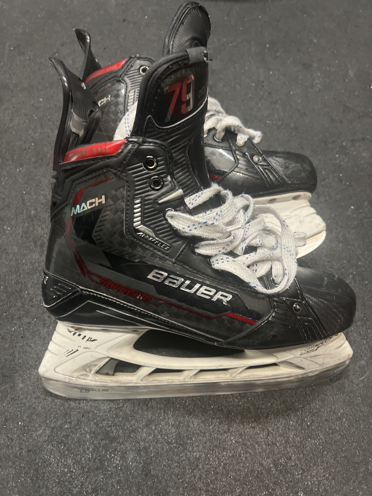 RED Bauer Mach skates | SidelineSwap