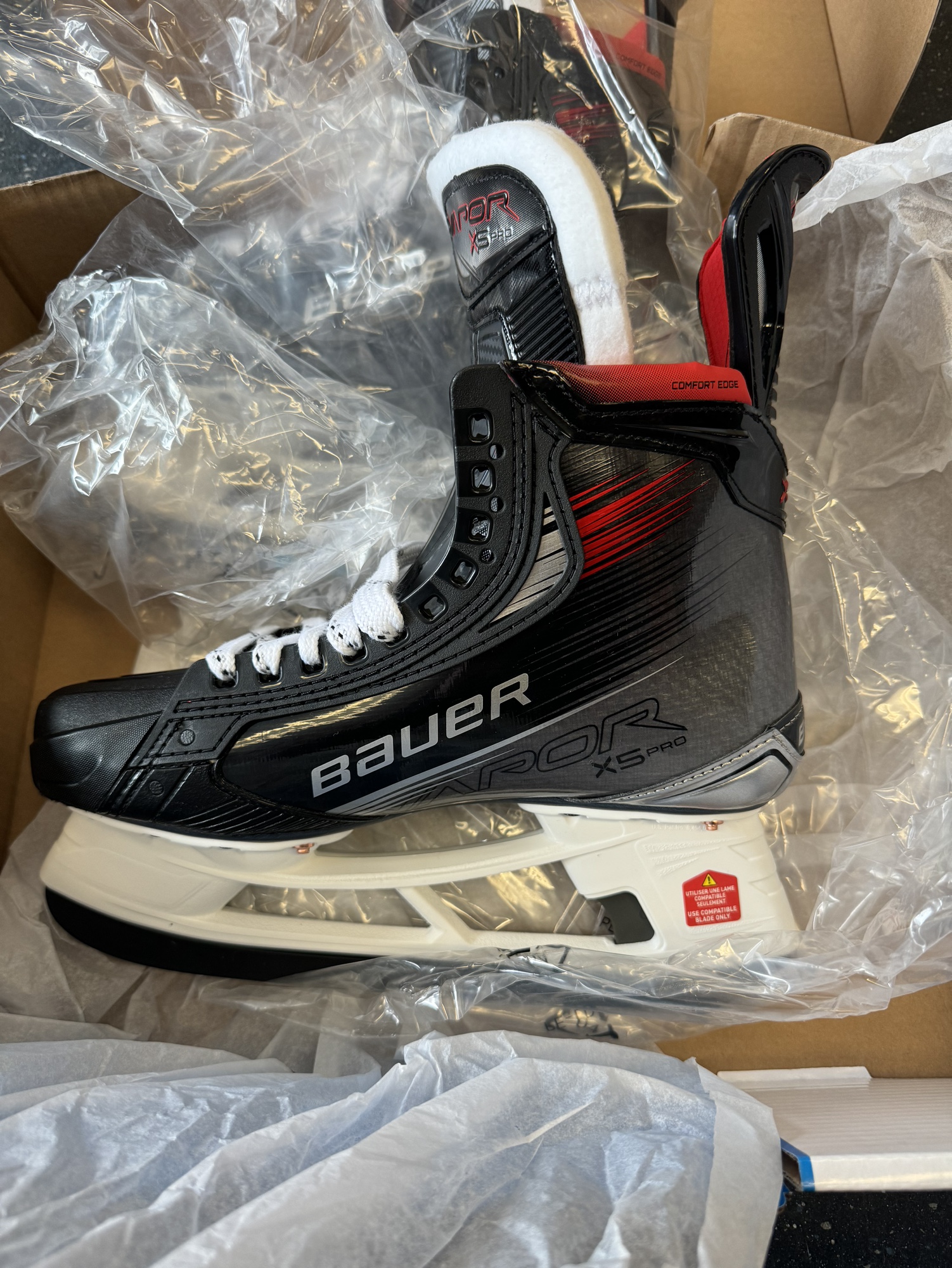 *NEW* SR Bauer Vapor X5 Pro Skates 8.0 Fit 2 W/ STEEL | SidelineSwap