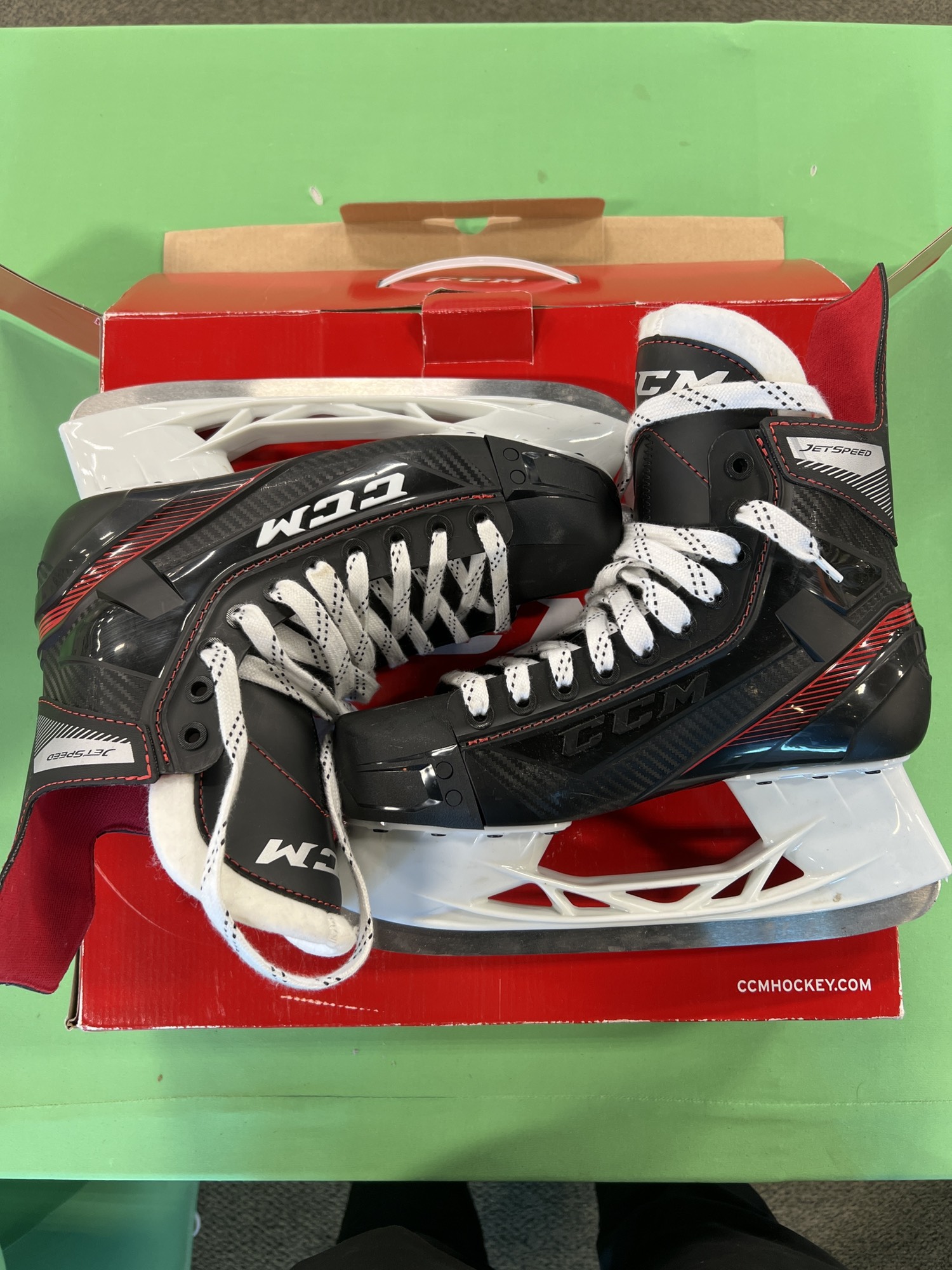 Used Senior CCM JetSpeed FT455 Hockey Skates Regular Width 8 | SidelineSwap