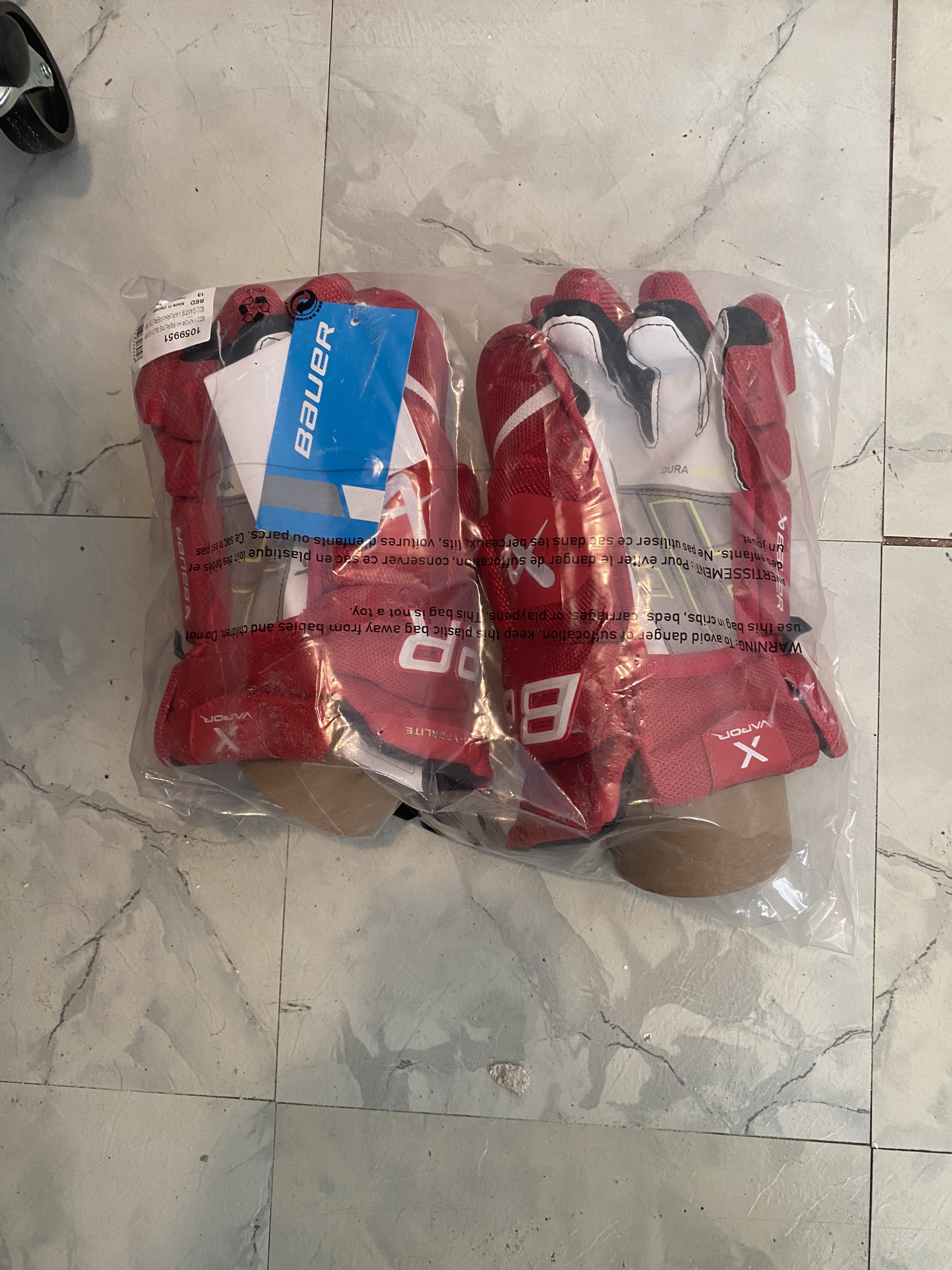 New Red Bauer Hyperlite Gloves | SidelineSwap