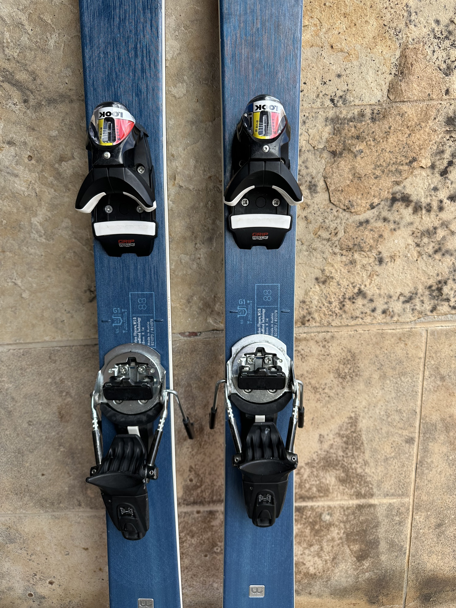 Women's Blizzard Black Pearl 88 (165) With Look Pivot 12 Bindings ...