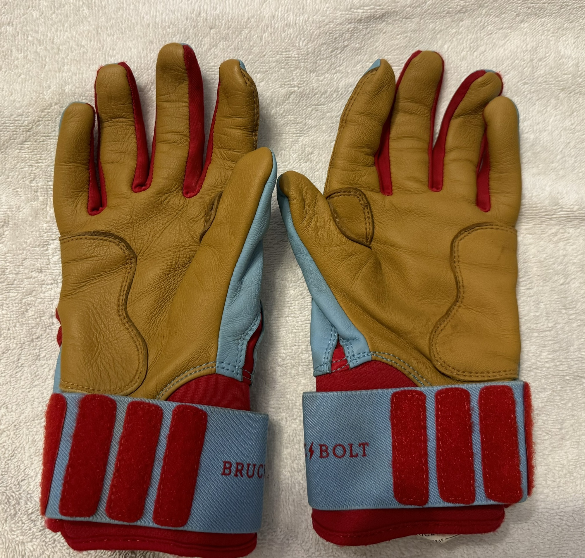 Bruce Bolts Long Cuff - Adult Small | SidelineSwap