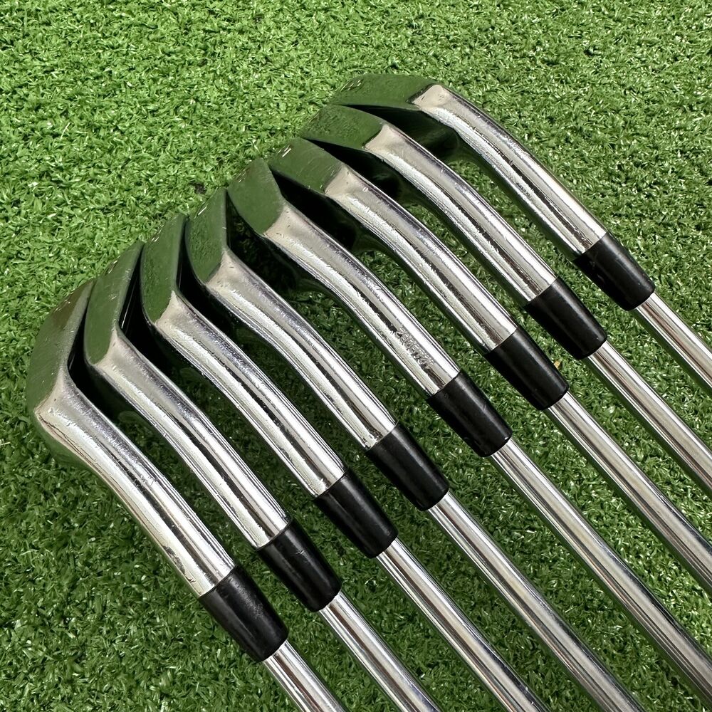 Titleist 690 MB Forged Iron Set 3-PW True Temper Dynamic Gold S300 ...