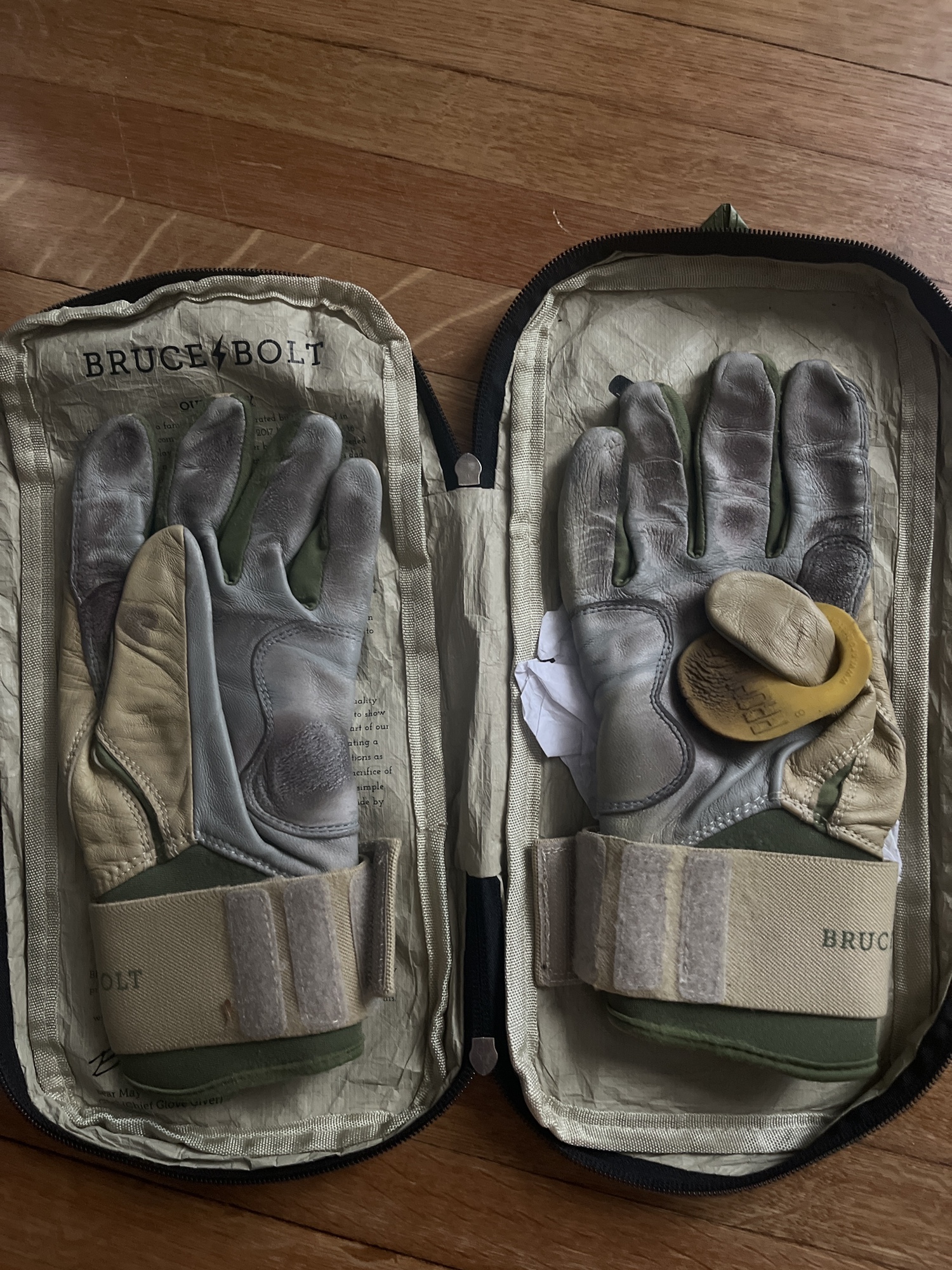 Bruce Bolts Large - Military Series | SidelineSwap