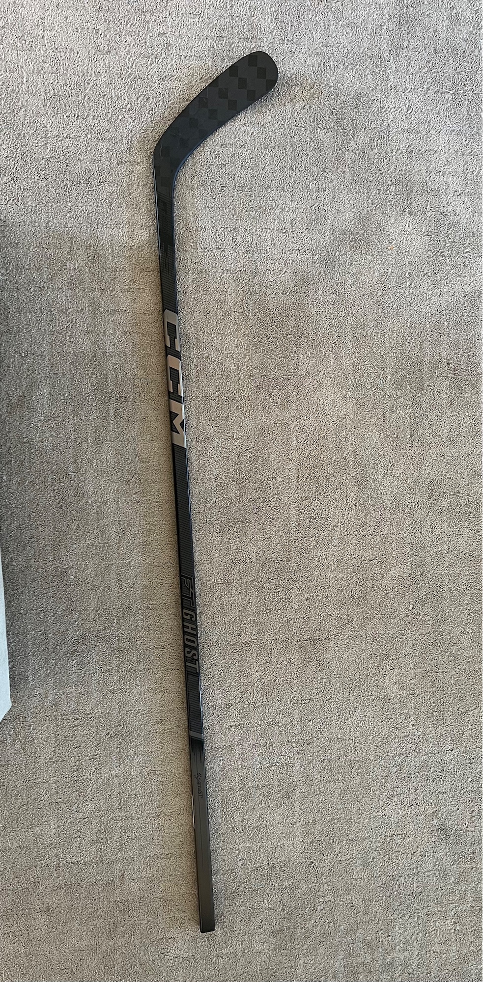 CCM FT Ghost Hockey Stick - Intermediate, Right handed, P29, 55Flex ...