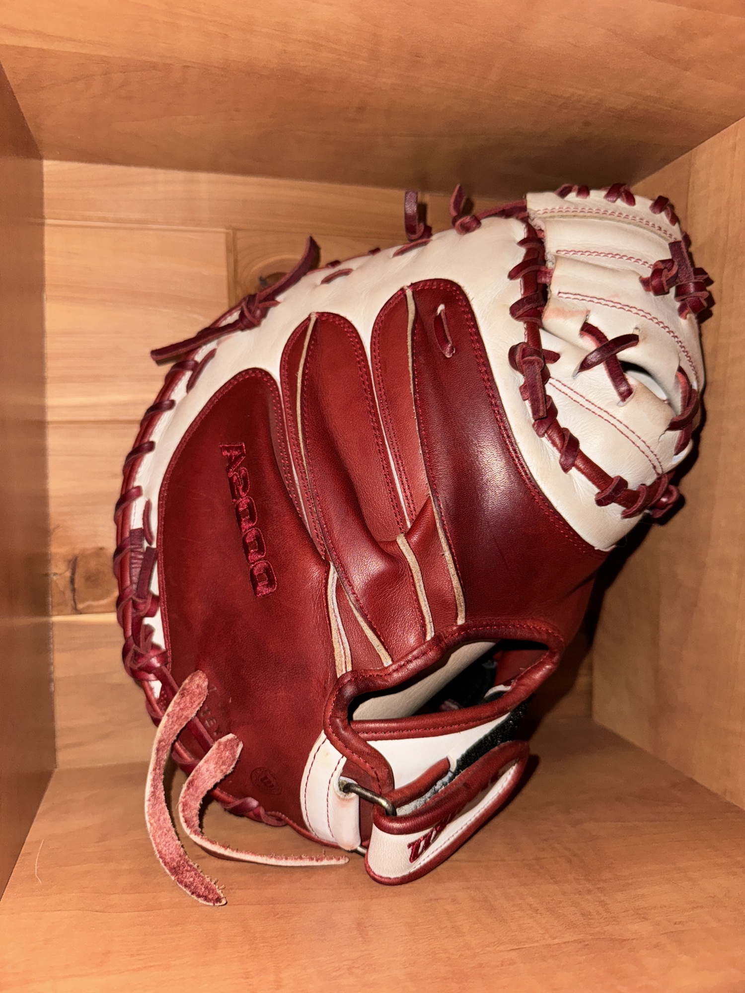 Wilson A2000 1790v Custom Baseball Glove Catchers Mitt | SidelineSwap