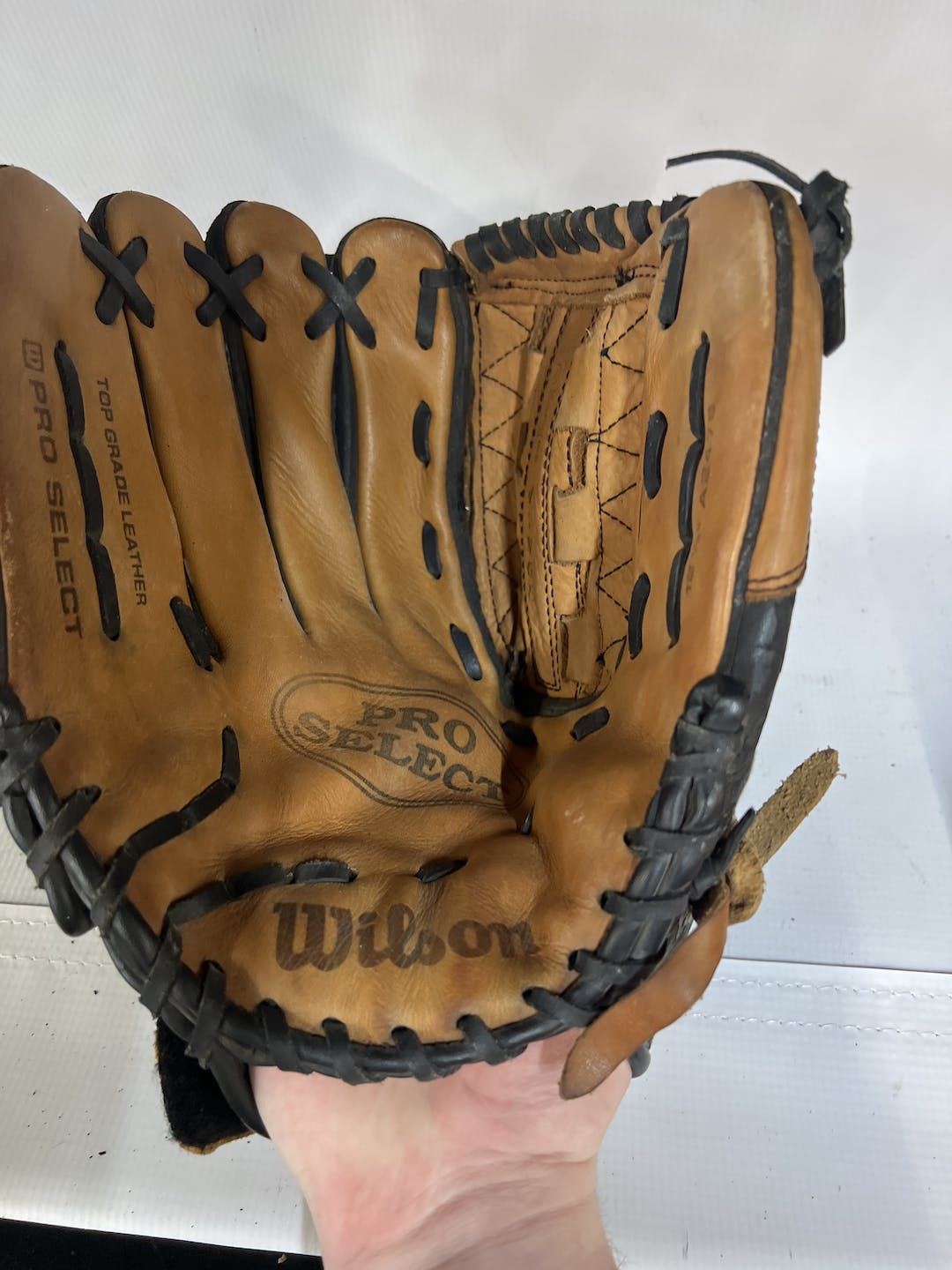 Used Wilson Pro Select 12 1 2" Fielders Gloves | SidelineSwap