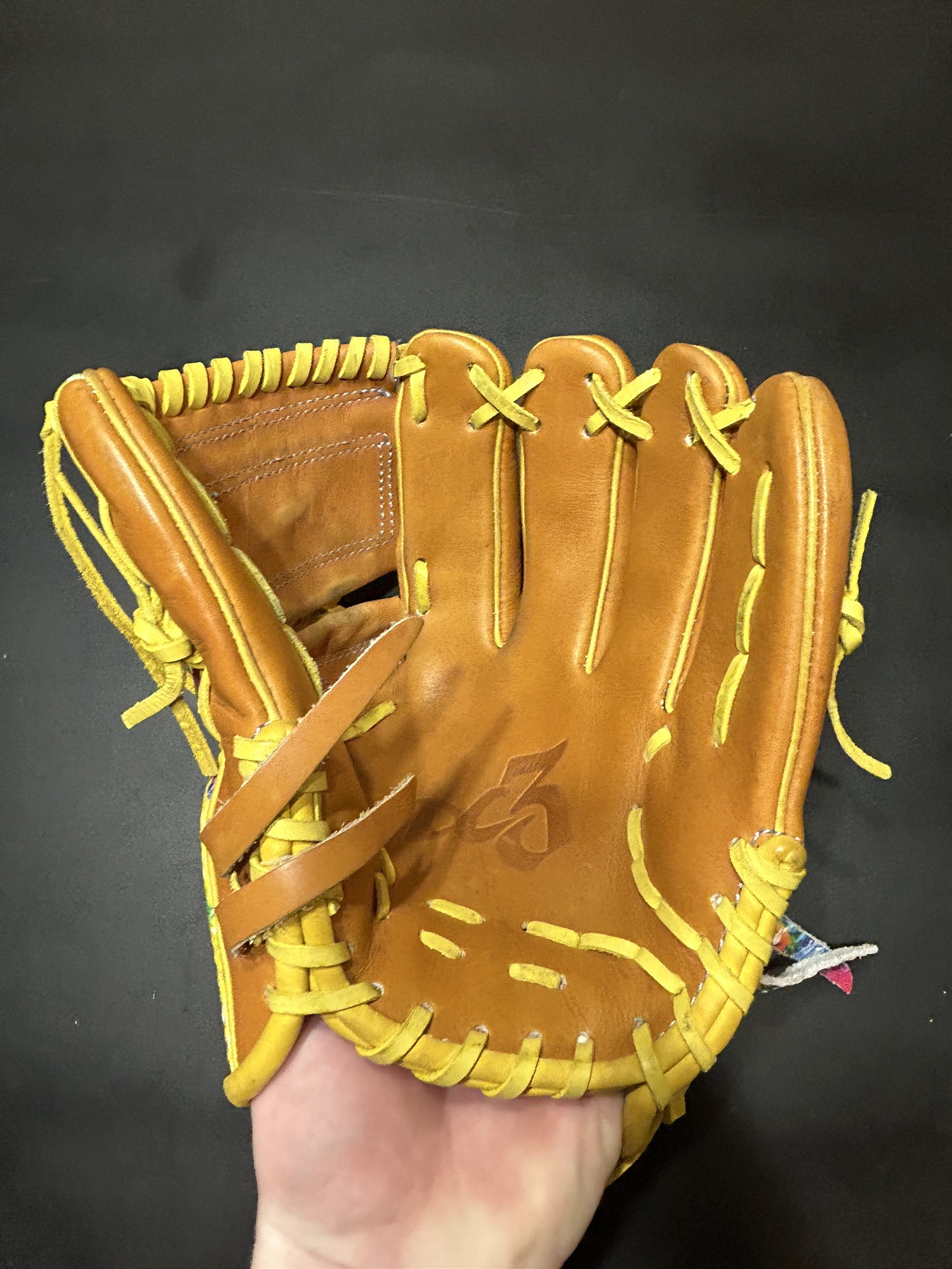Custom baseball glove dc3 | SidelineSwap