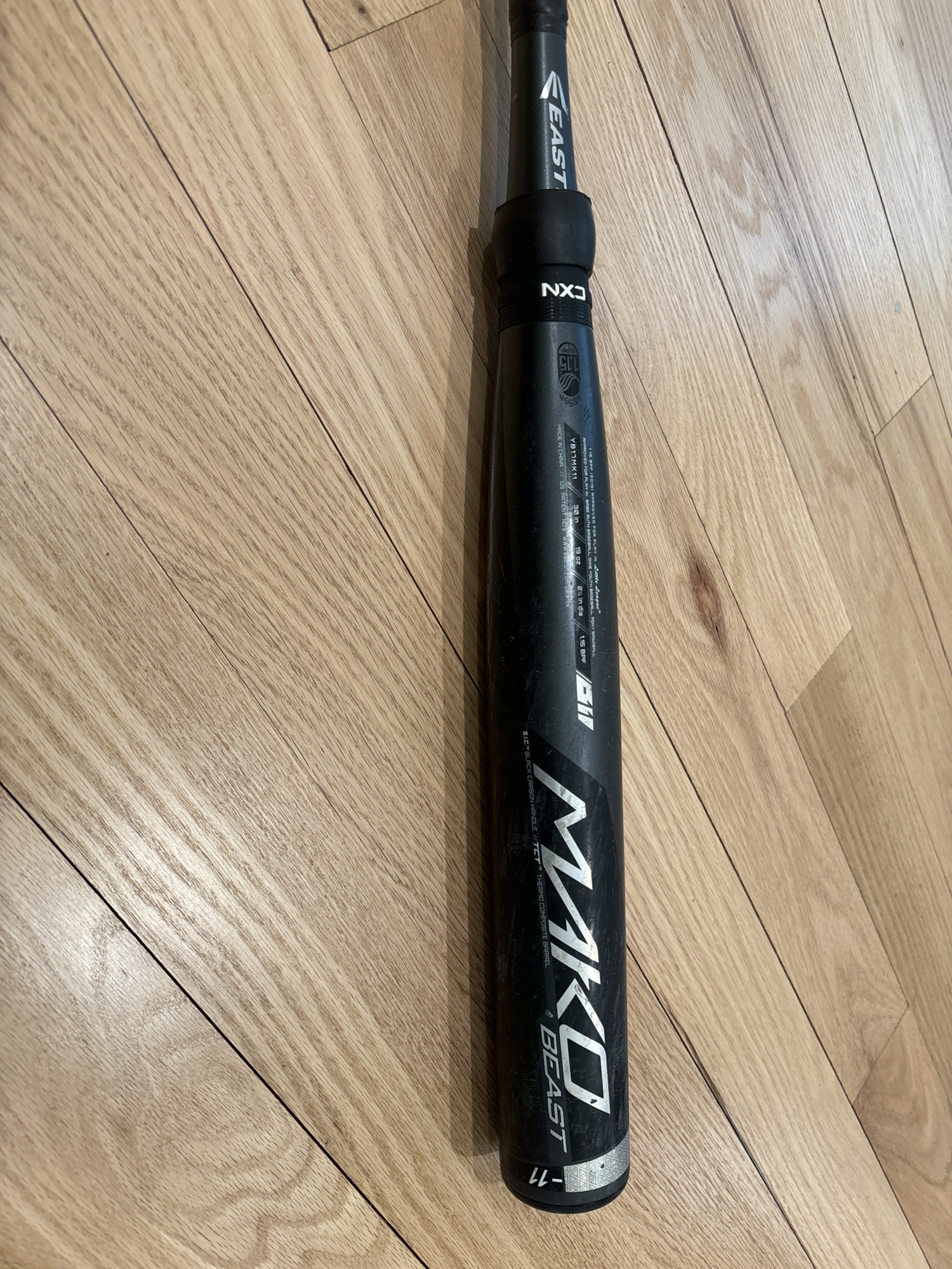 2015 Composite (-11) 19 oz 30" Mako Beast Bat | SidelineSwap