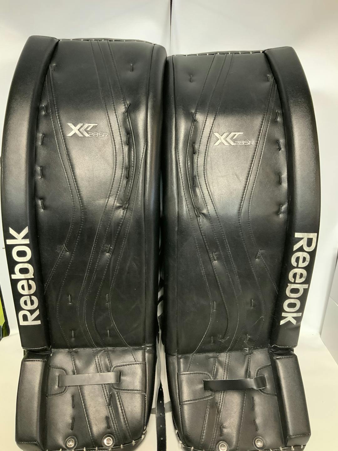 Used Reebok Xlt 28sr 35+1 35" Goalie Leg Pads | SidelineSwap