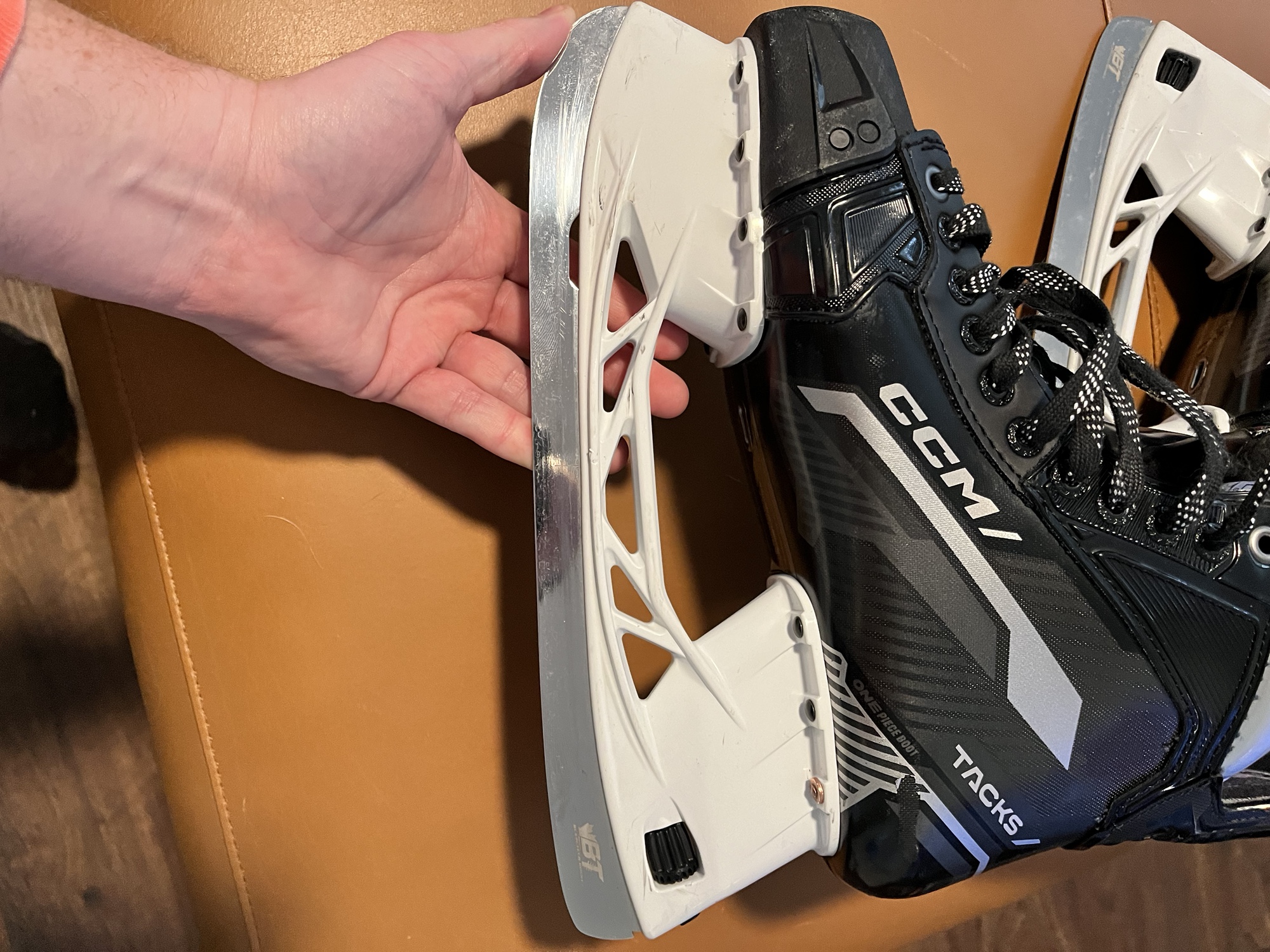 CCM Tacks Vector Plus Hockey Skates Size 9 Regular | SidelineSwap