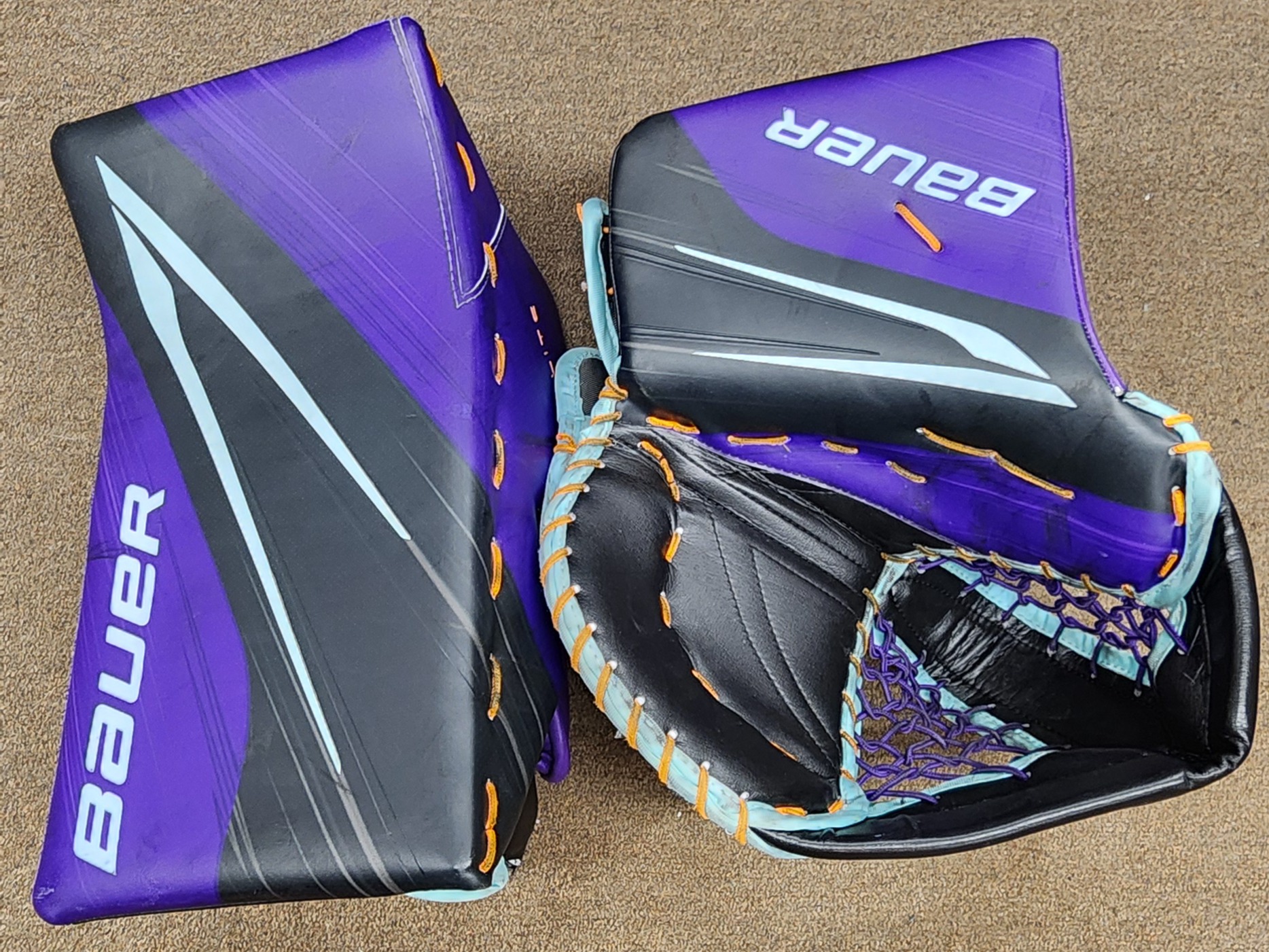 Used 34" Regular Bauer Hyperlite 2 Goalie Full Set | SidelineSwap