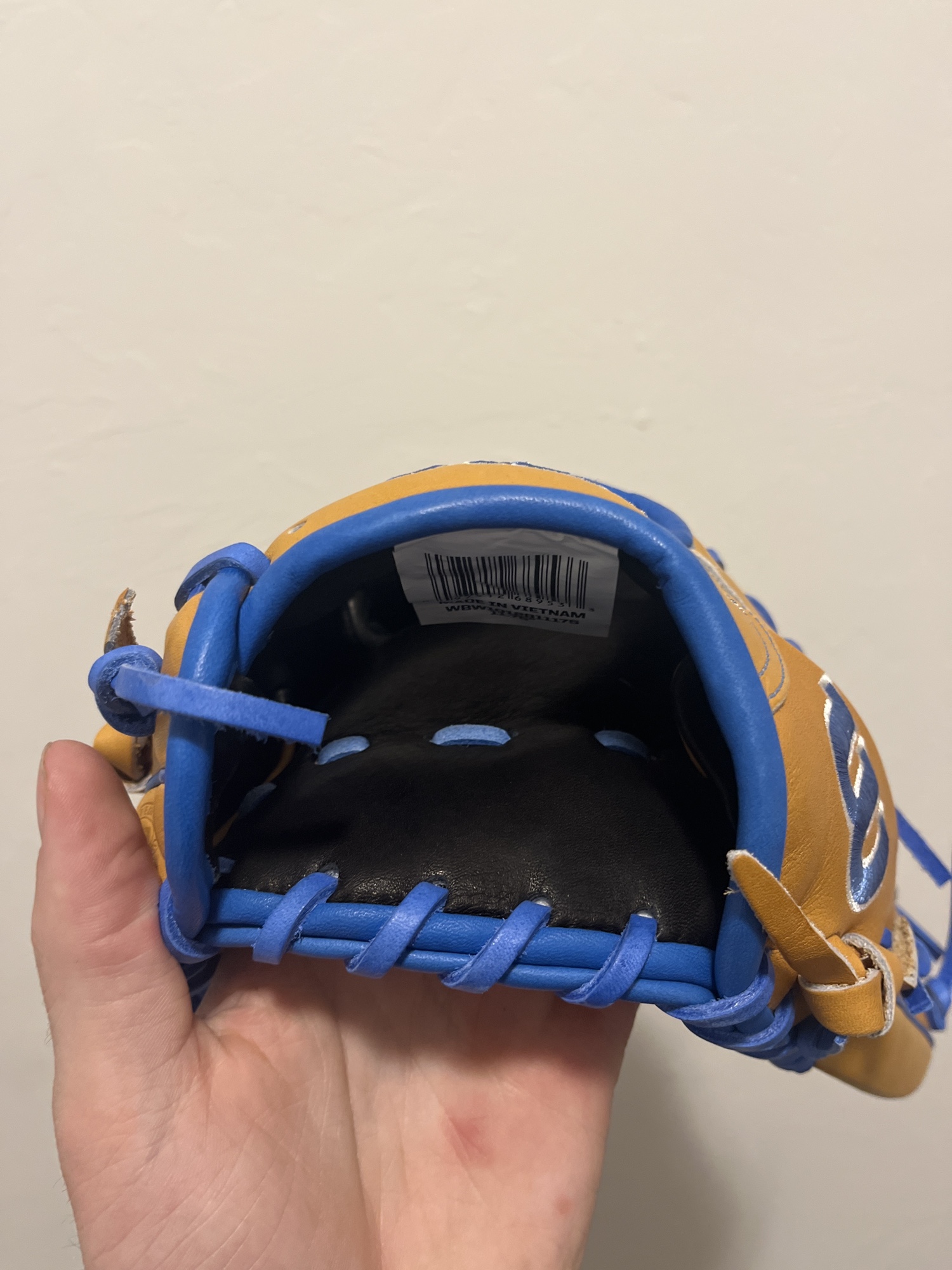 Wilson a2000 1787 11.75 GOTM baseball glove | SidelineSwap