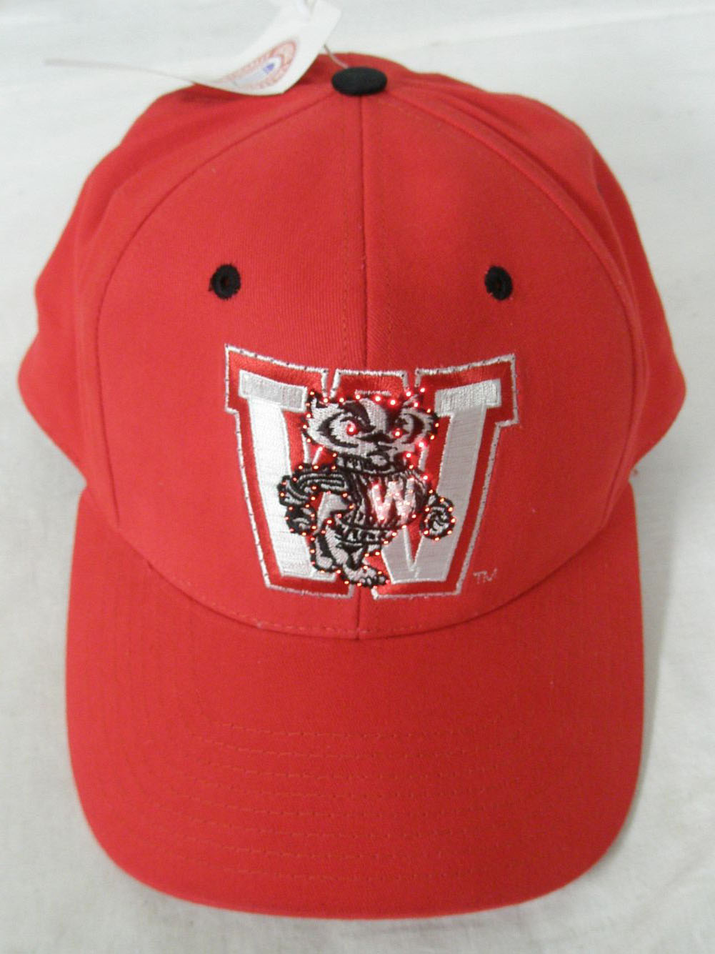 Wisconsin Badgers Light Wear Fiber Optic Hat (Red, Adjustable) Golf Cap ...
