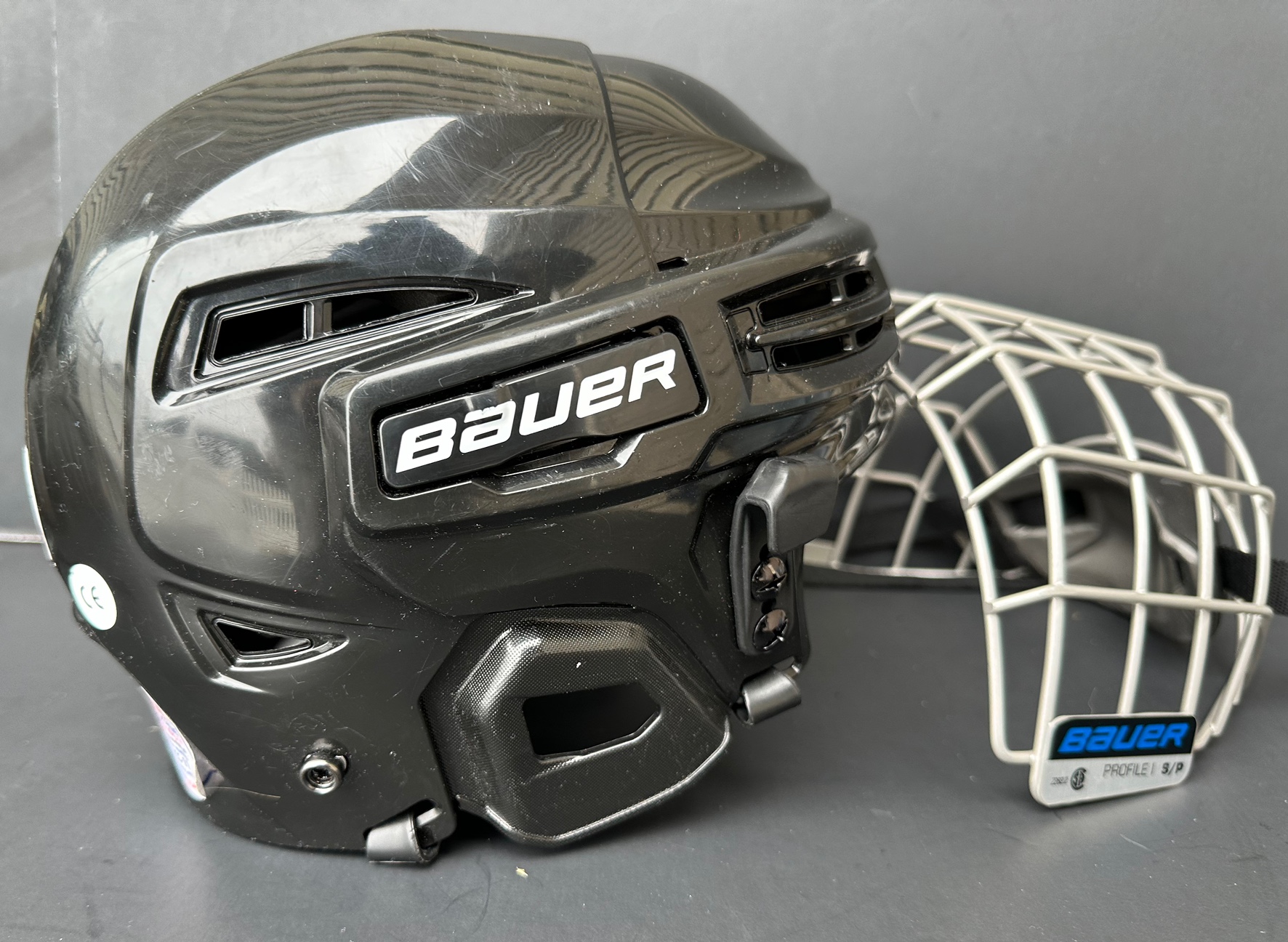 Hockey Bauer Helmet,gloves One 40-12” , shin pads 8” , shoulder Pads ...
