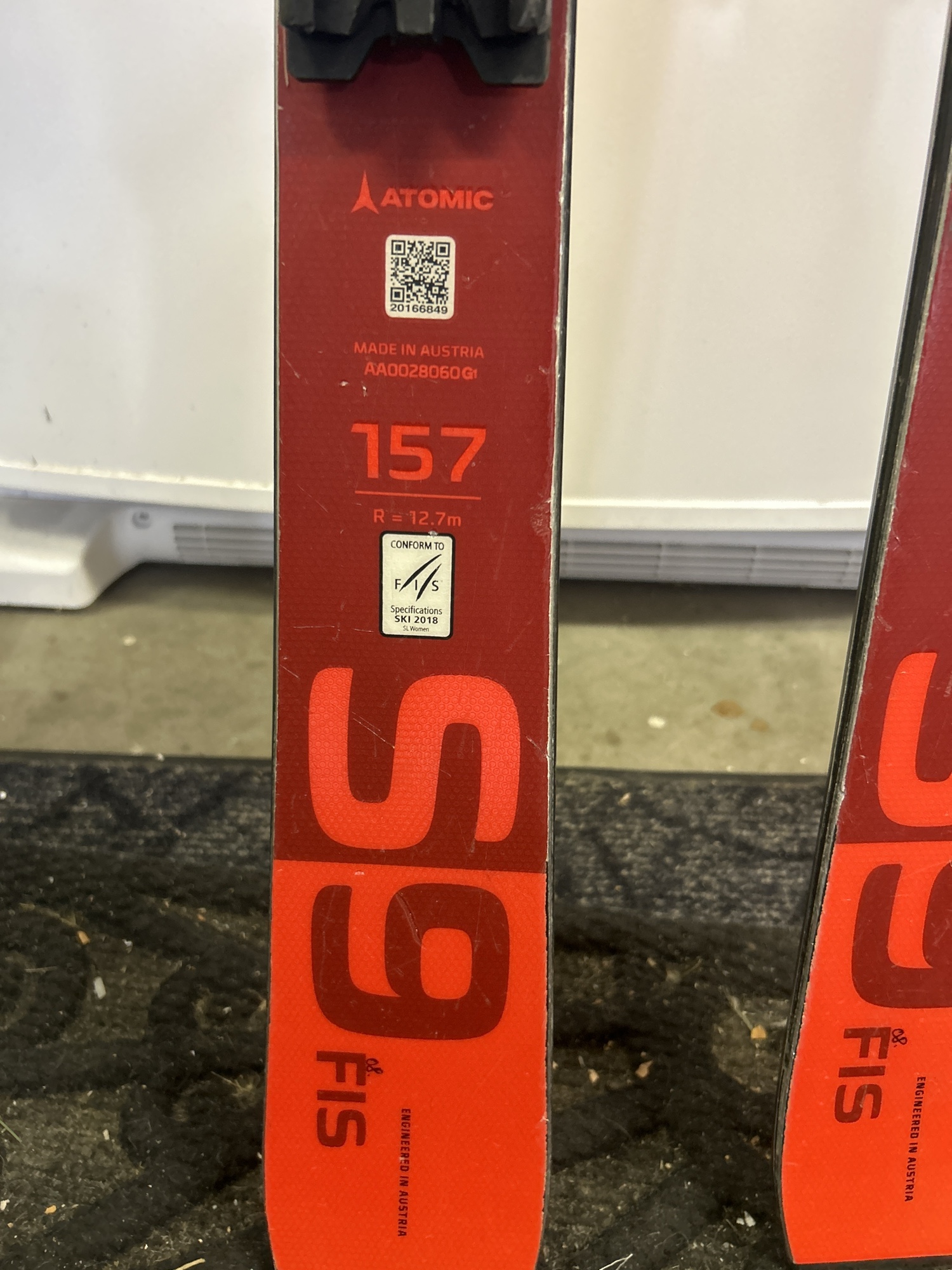 Atomic Redster S9 Slalom Skis 157 Cm With Bindings | SidelineSwap