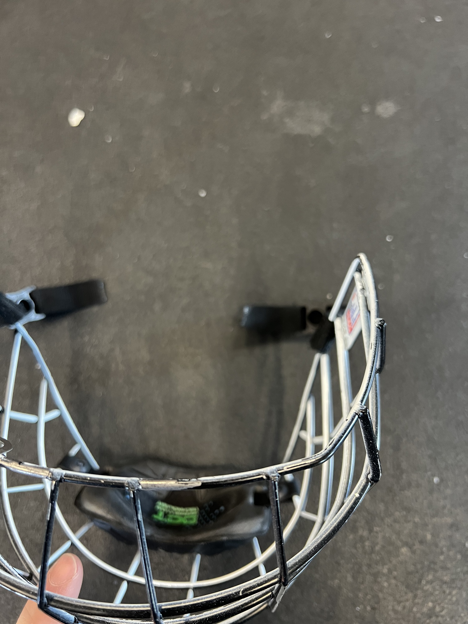 Medium Bauer Full Cage Profile II Facemask | SidelineSwap