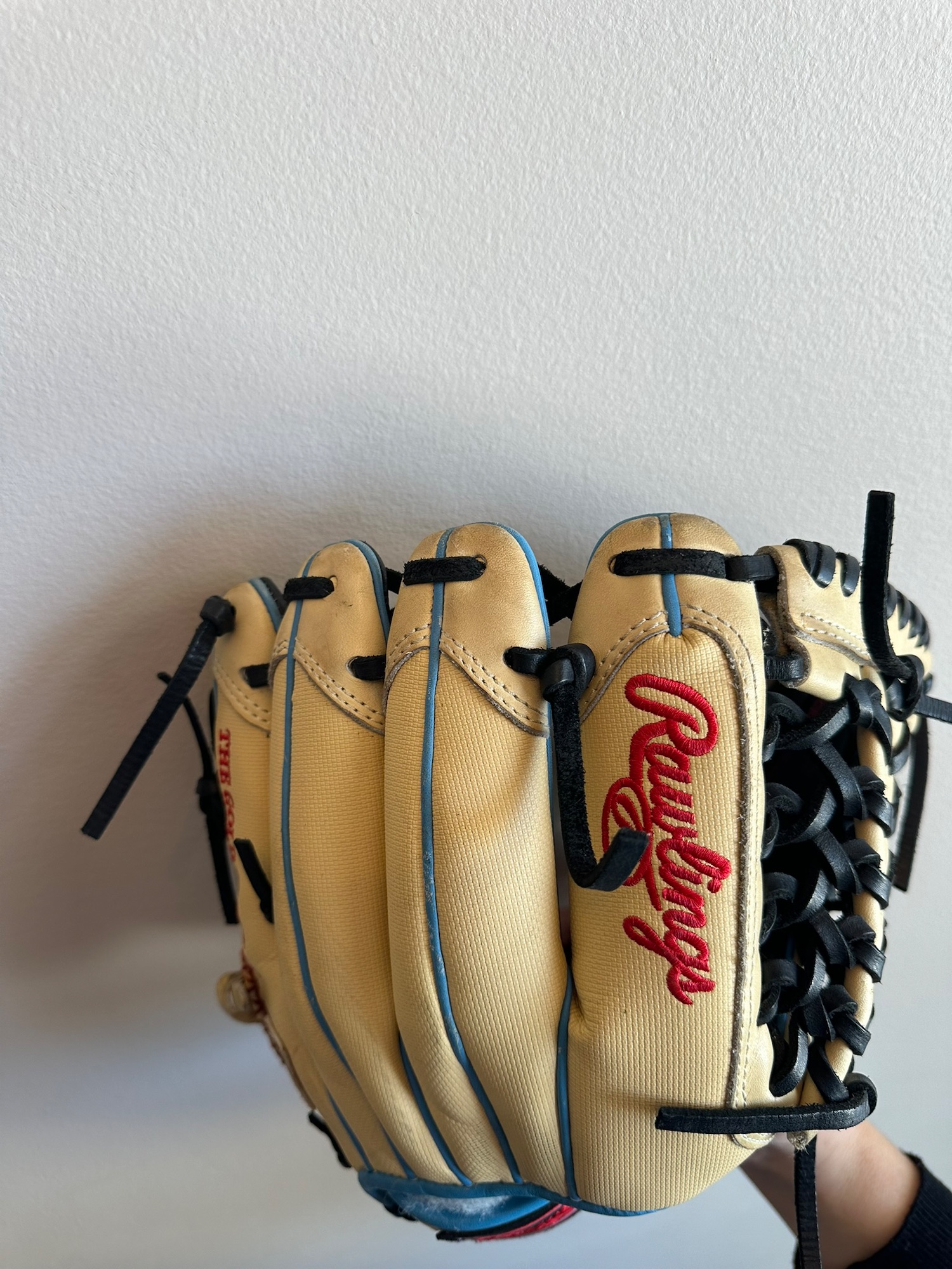 2022 Pitcher's 11.5" Pro Preferred Baseball Glove | SidelineSwap