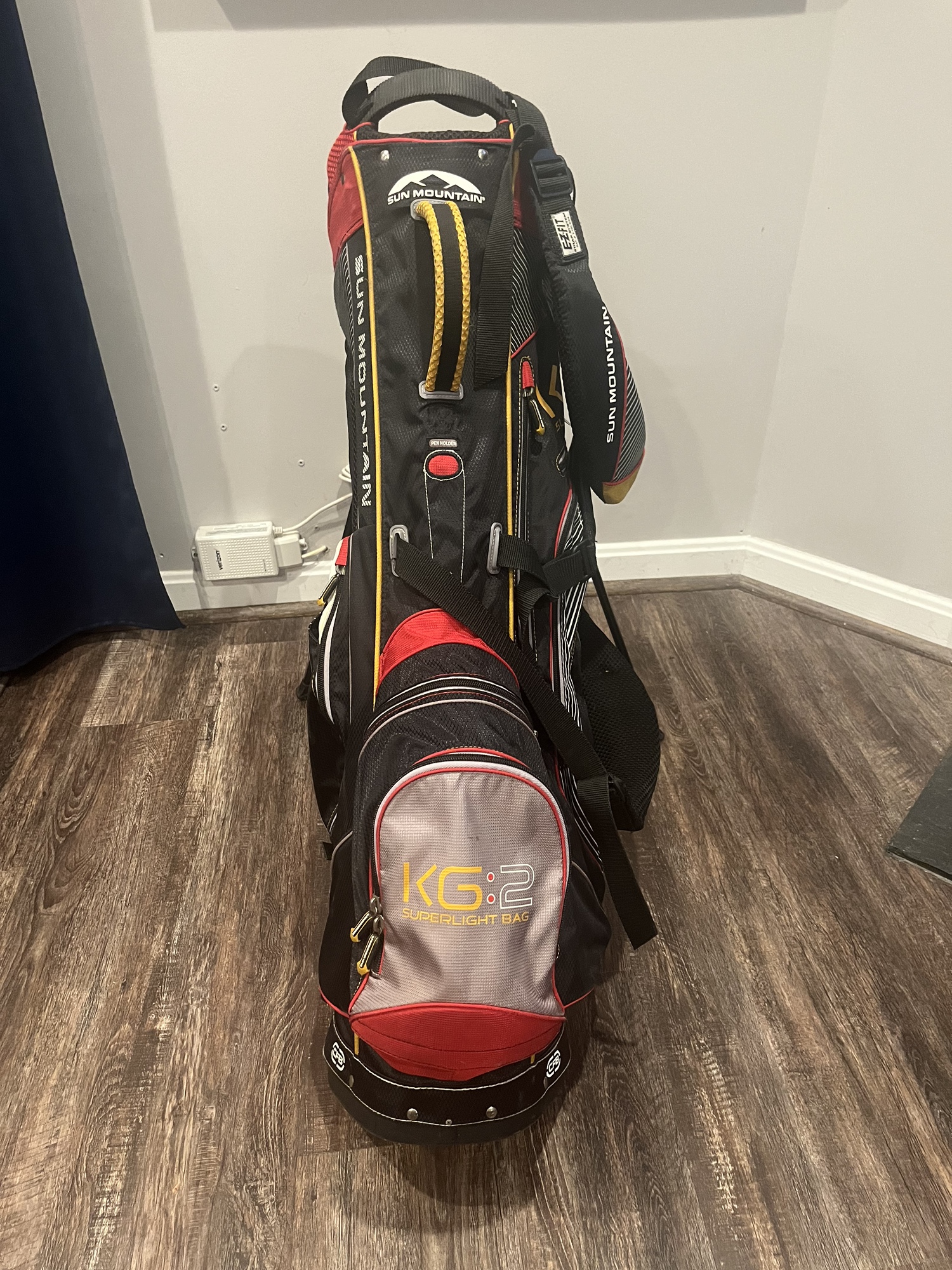 Sun Mountain Bag Superlight Stand Bag | SidelineSwap