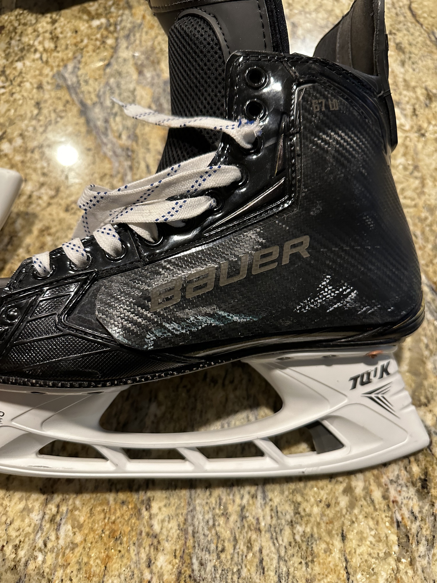 Used Bauer Regular Width 10 Supreme 2S Pro Hockey Skates | SidelineSwap