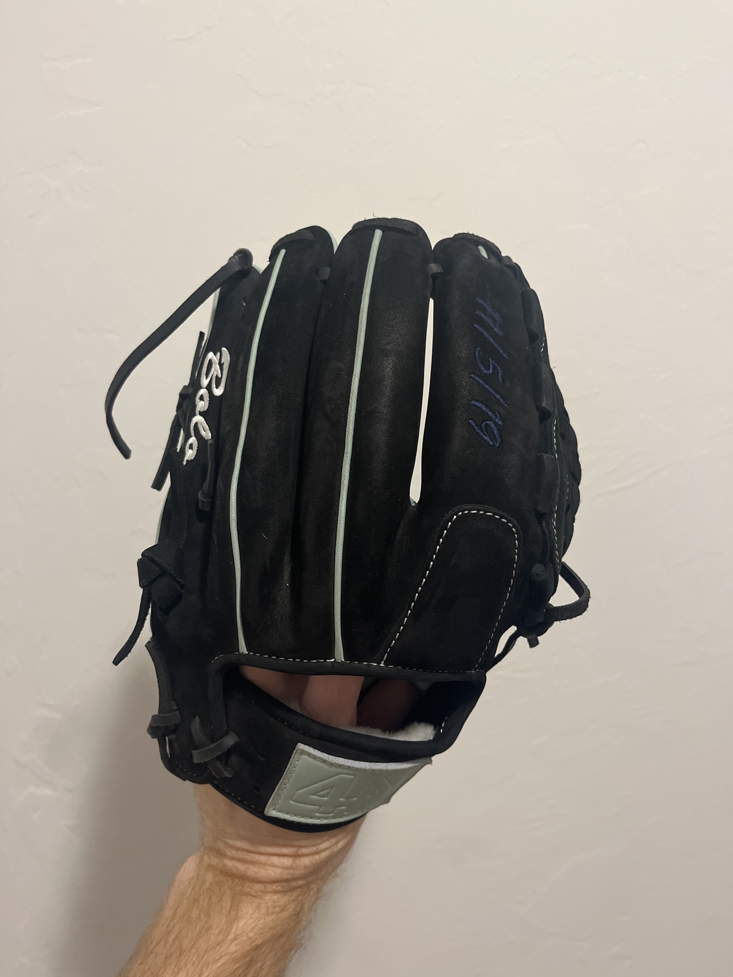 44 pro 12” suede baseball glove | SidelineSwap