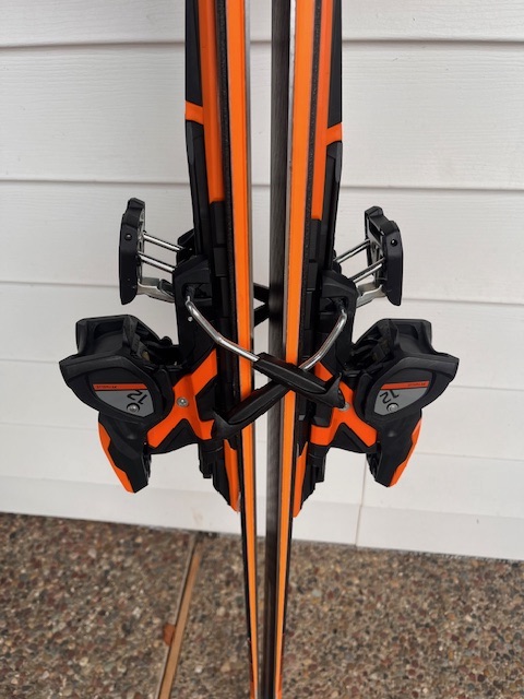 Lightly Used Atomic 82 ti w/Atomic demo bindings | SidelineSwap