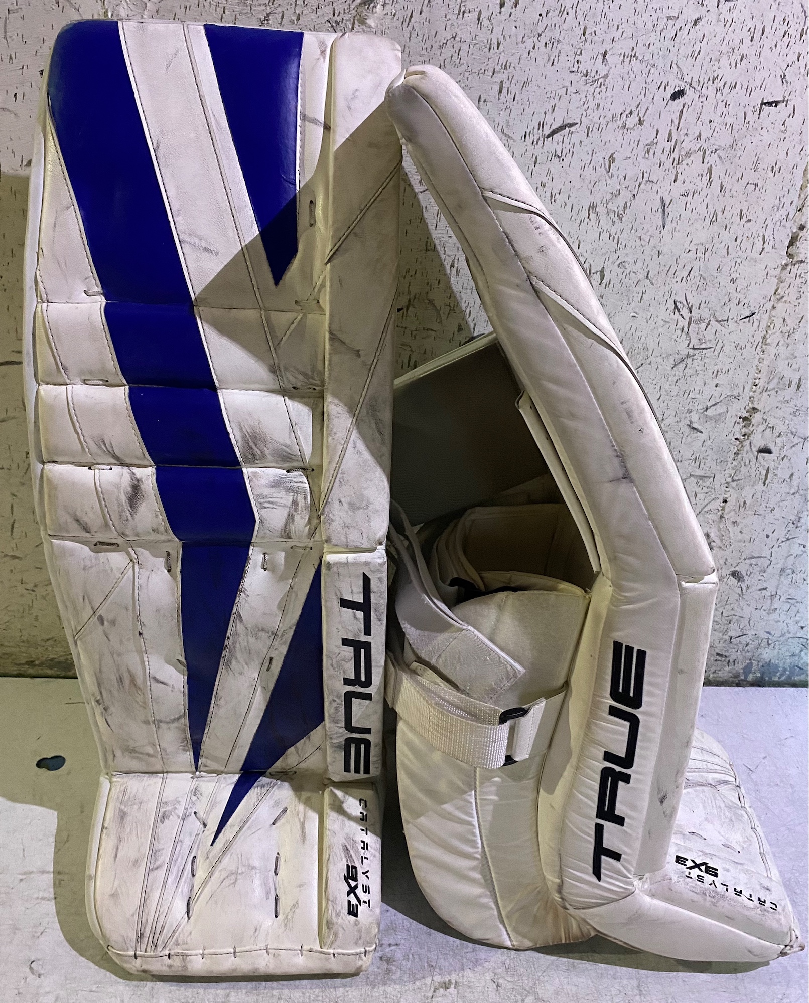 True Goalie Pads | SidelineSwap