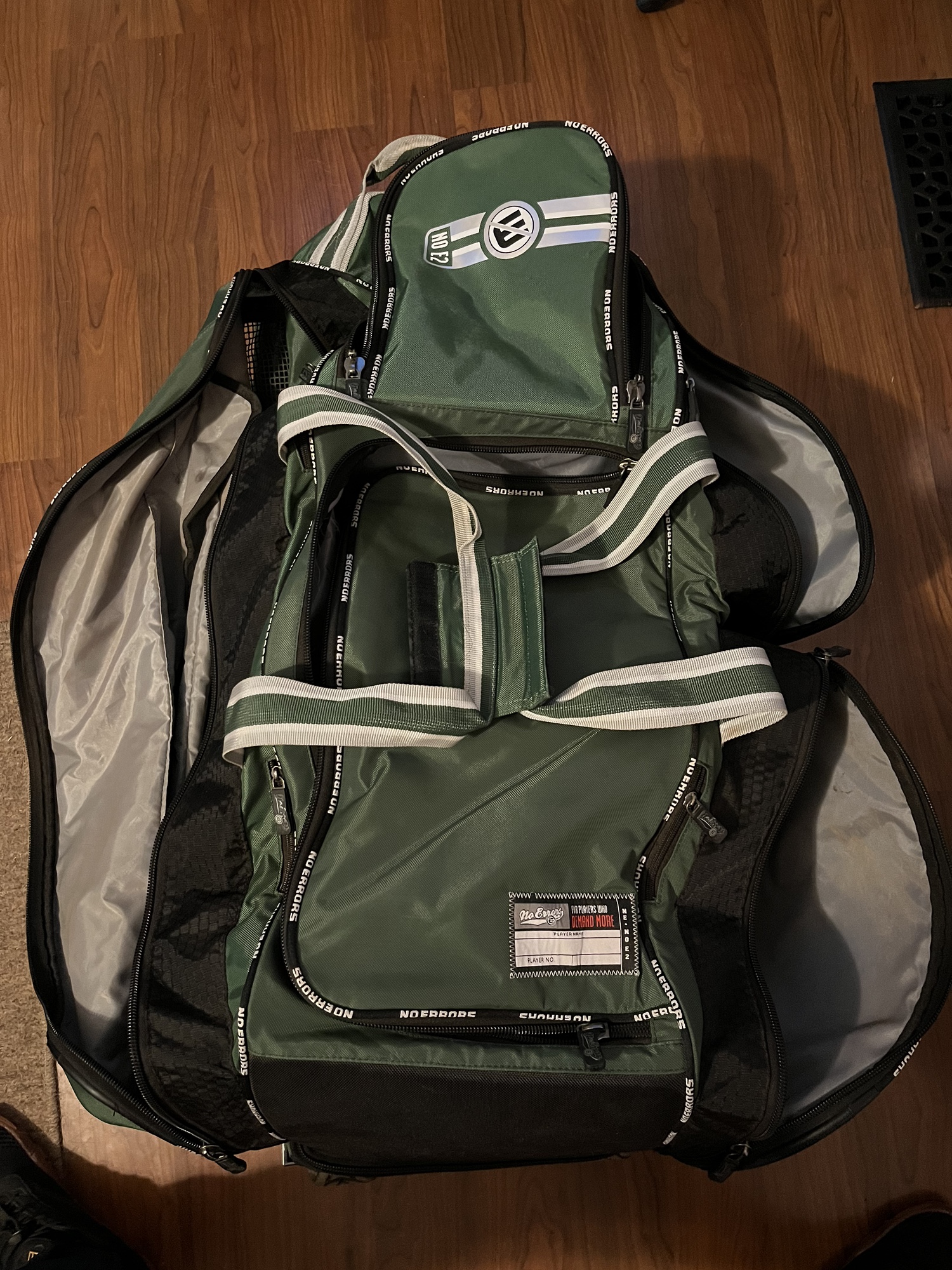 Used Catcher's Bag NO E2 | SidelineSwap