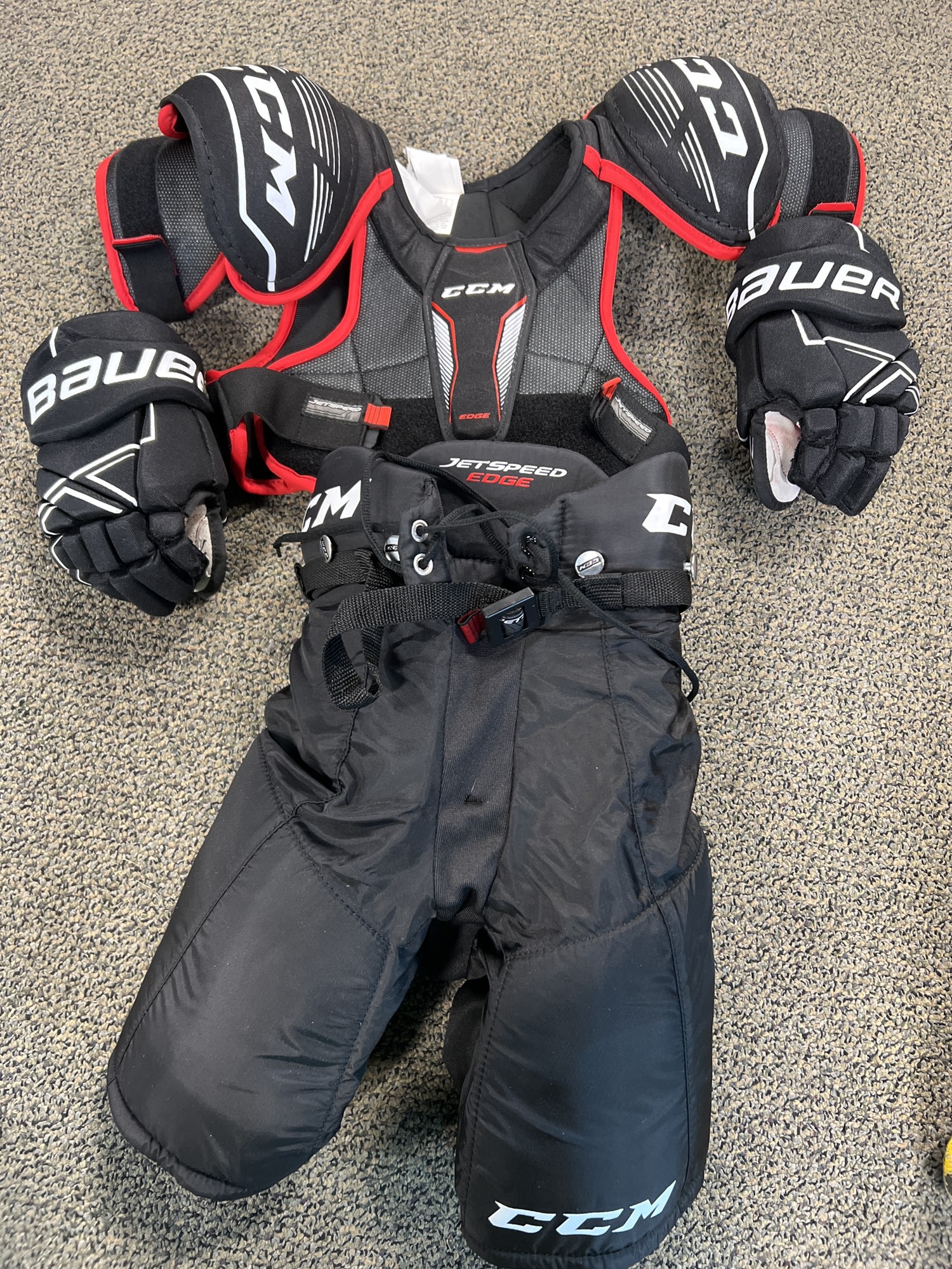 Junior Used CCM Starter Kit | SidelineSwap