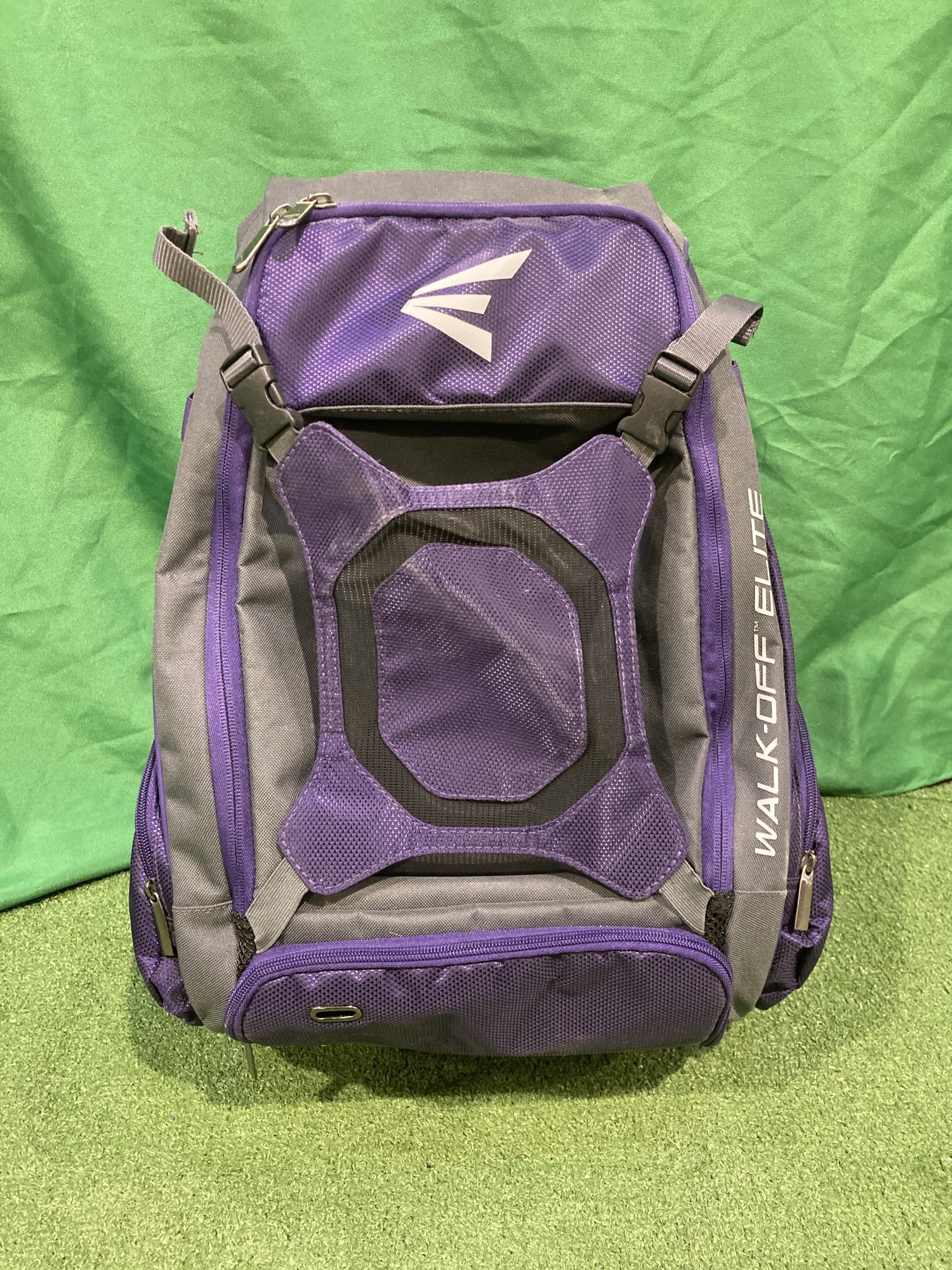 Used Purple Easton Walk-off Elite Bat Pack | SidelineSwap