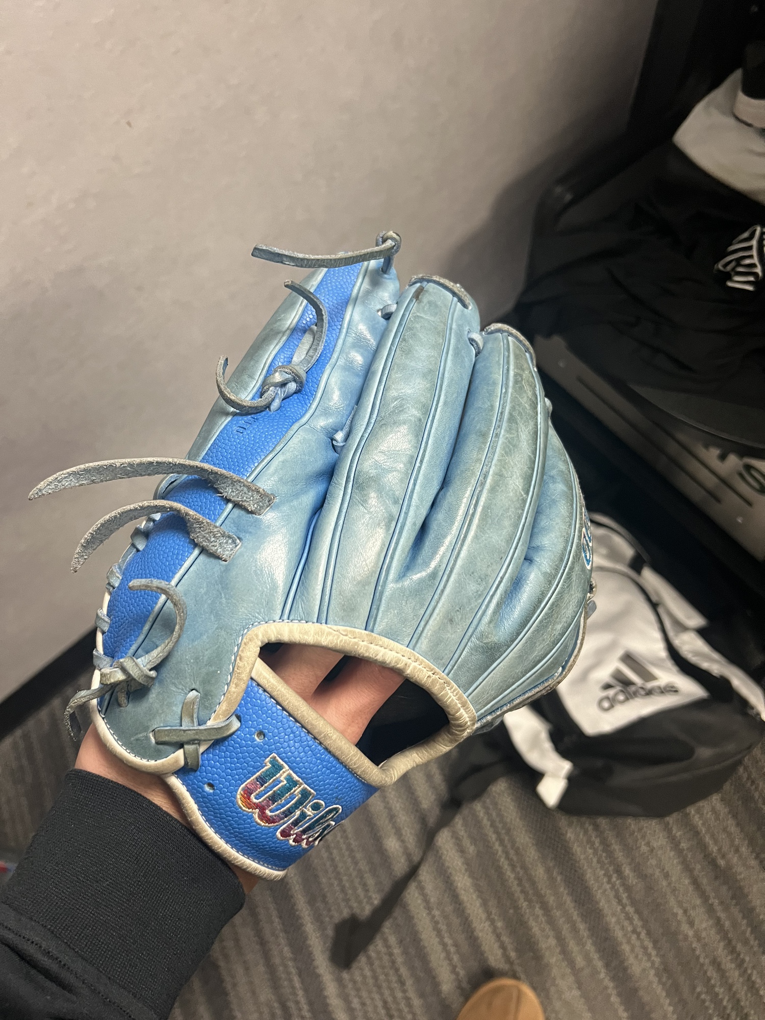 Used Pitcher's 12" A2000 Baseball Glove | SidelineSwap