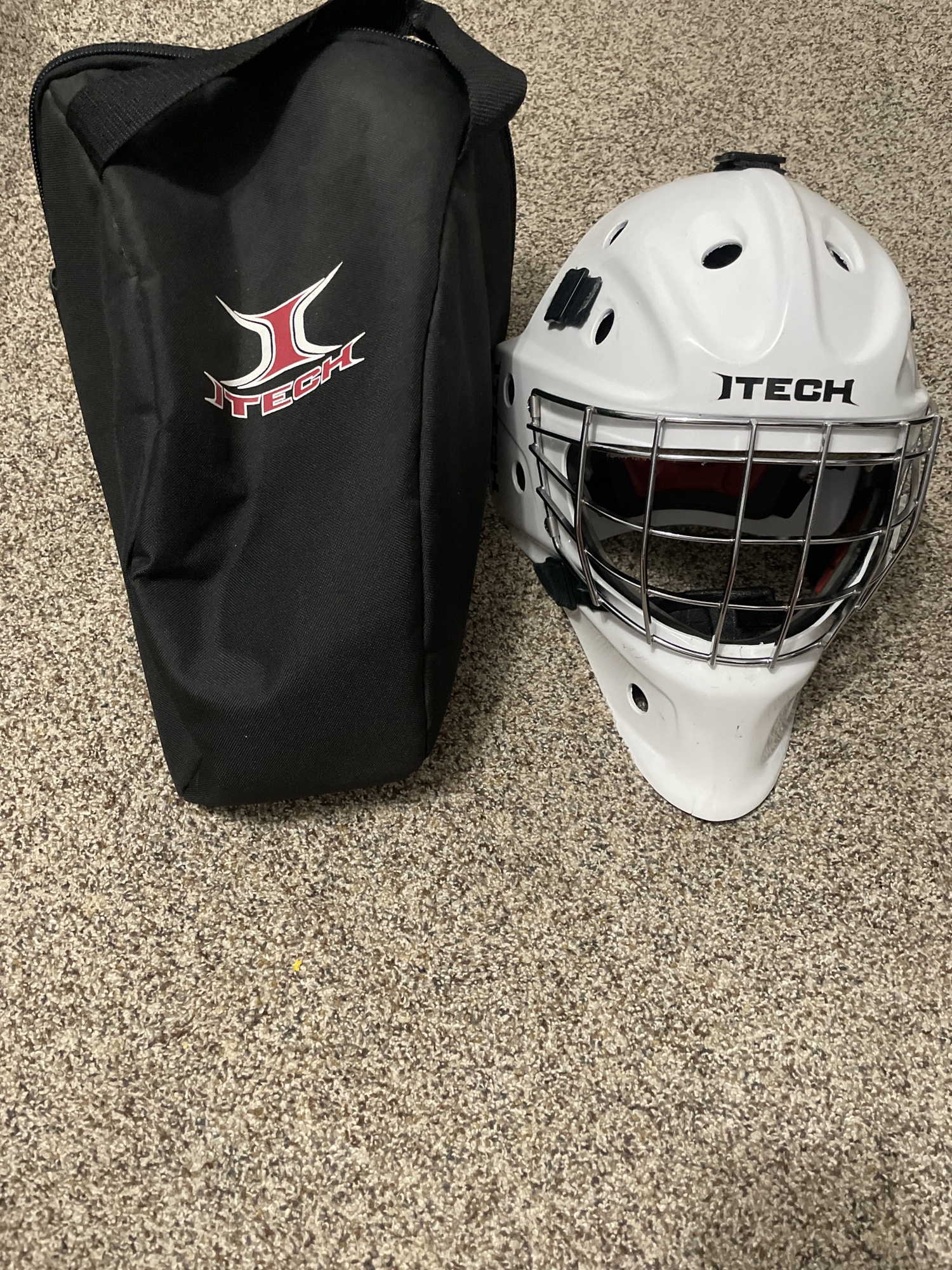 Used Itech NV-7 Pro Fit 3 Goalie Mask | SidelineSwap