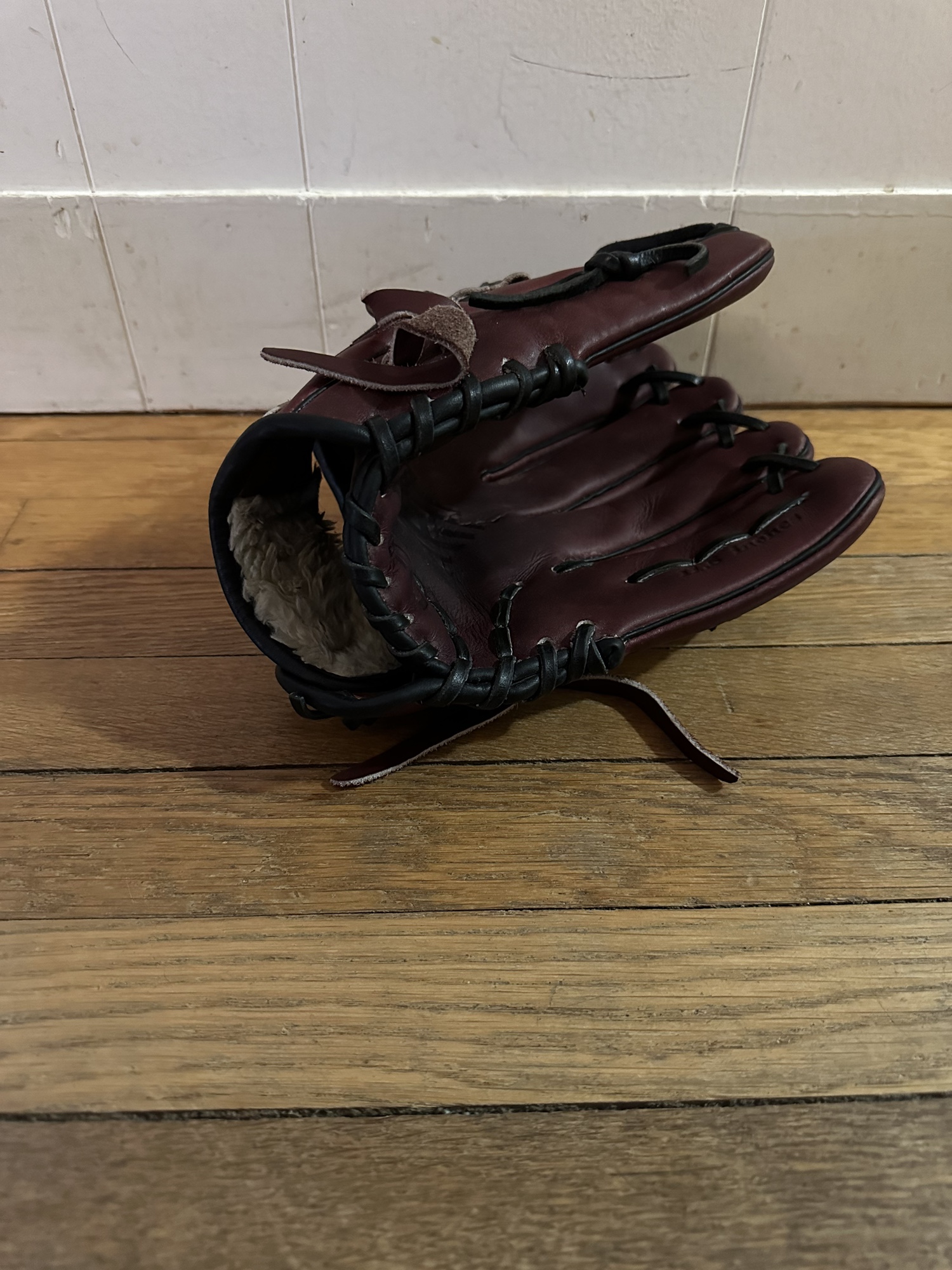 RICO 11.5” All Leather baseball glove | SidelineSwap