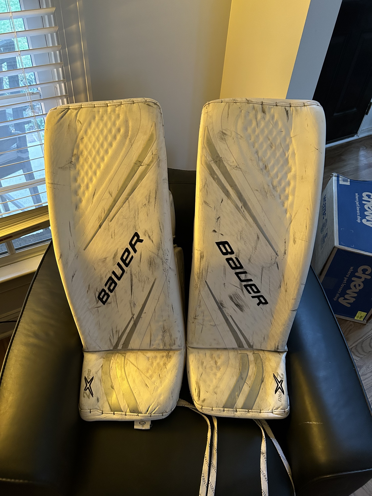 Bauer 2X Pro Hockey Goalie Leg Pads 34” + 2S Pro Glove & 1S Blocker ...