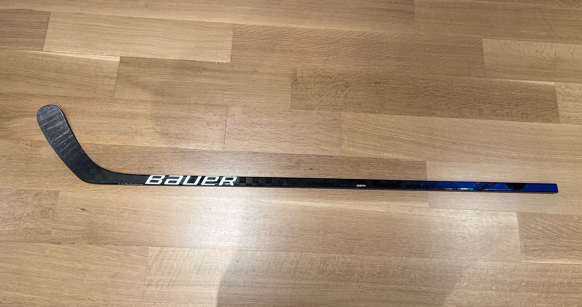 Pro Stock Bauer Nexus 2NProXL (Geo Dress) P92 82 Flex Right Grip ...