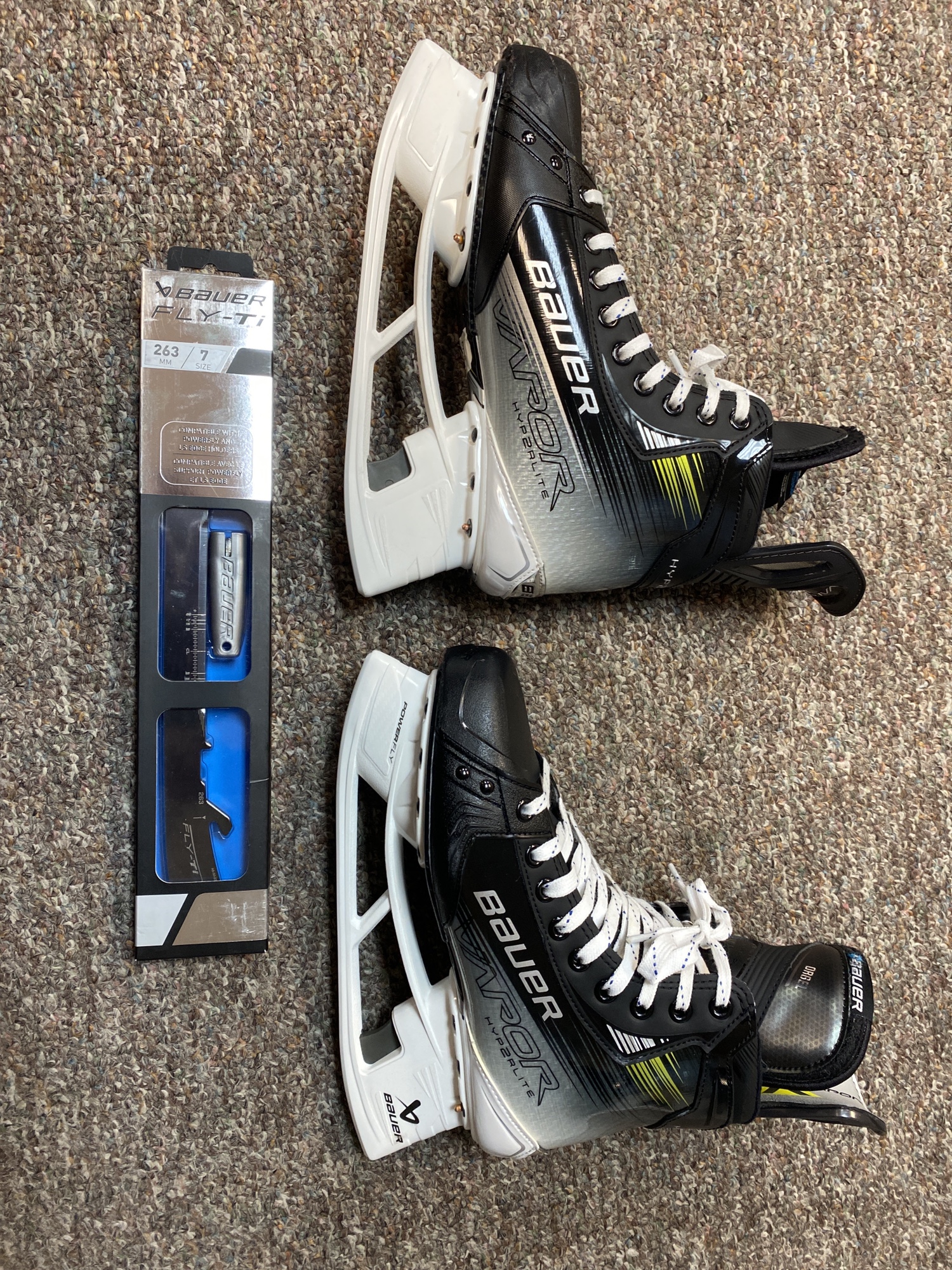 Custom Bauer Custom Hyperlite2 Pro Stock 7.5DA Skates Worn 2 Times ...