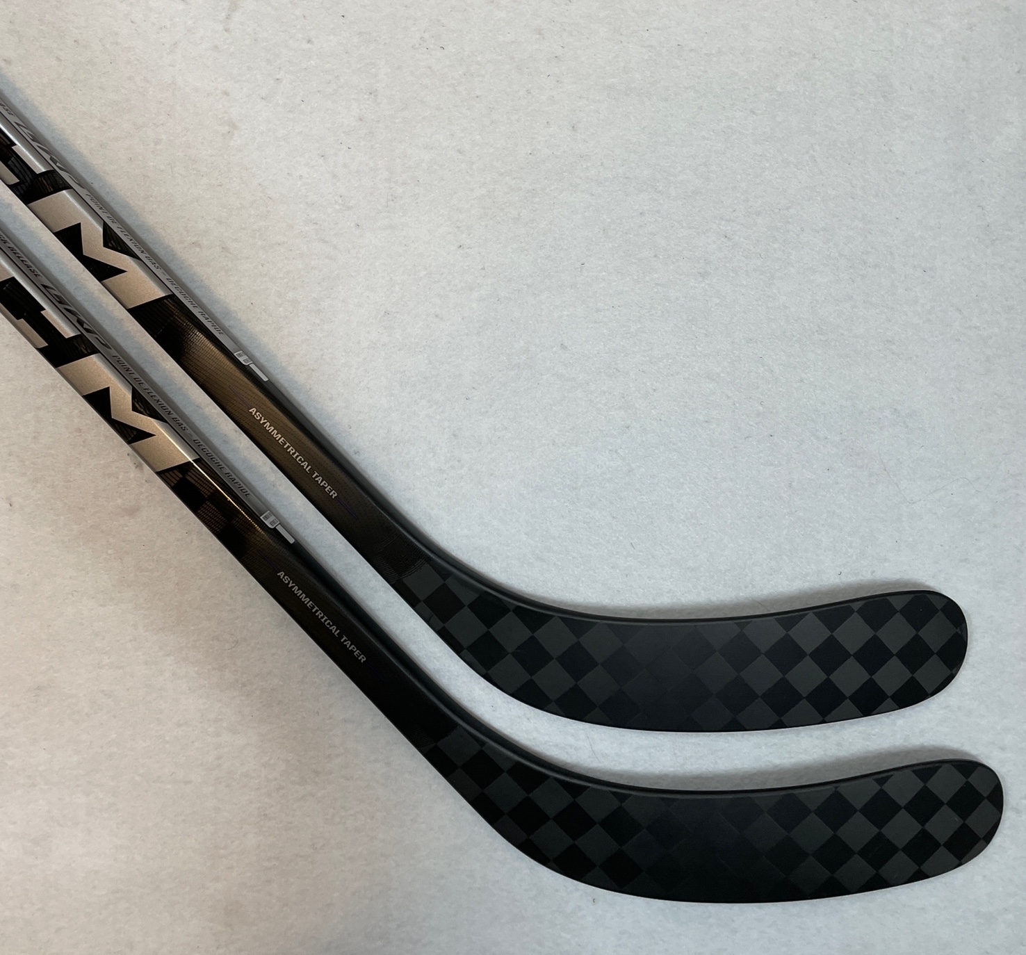 NEW CCM Ribcor Trigger 7 Sticks, 75 Flex, P88 Right, 2-pack | SidelineSwap
