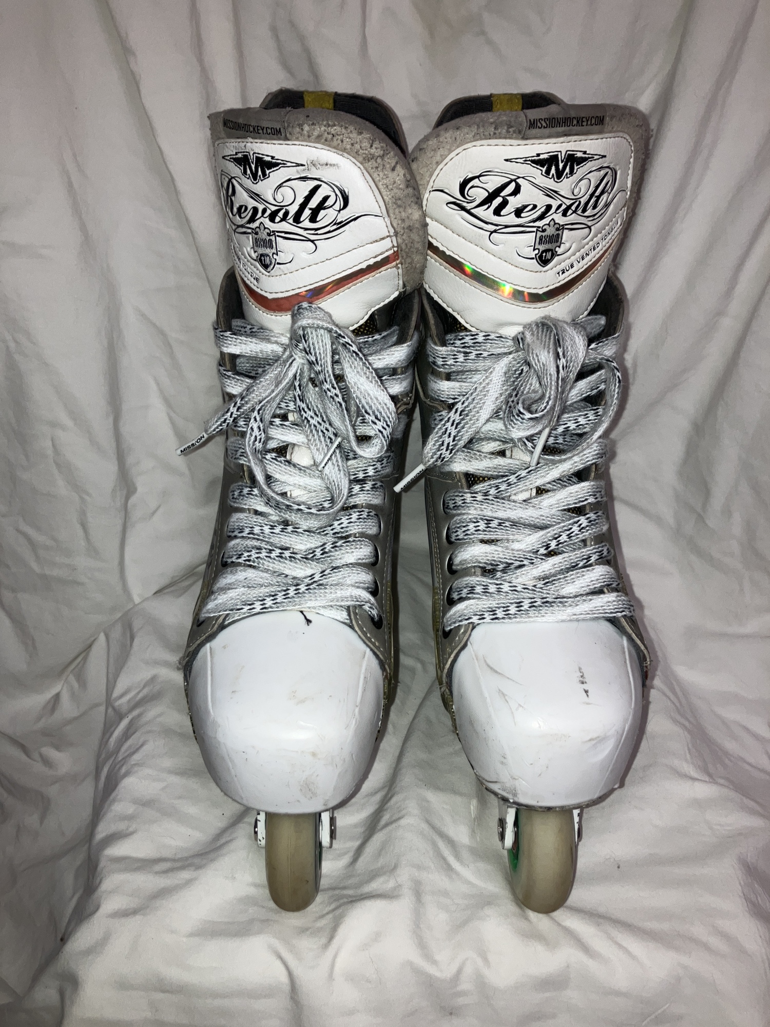 Used Mission 10D Mission Axiom T10 Revolt Hockey Skates | SidelineSwap