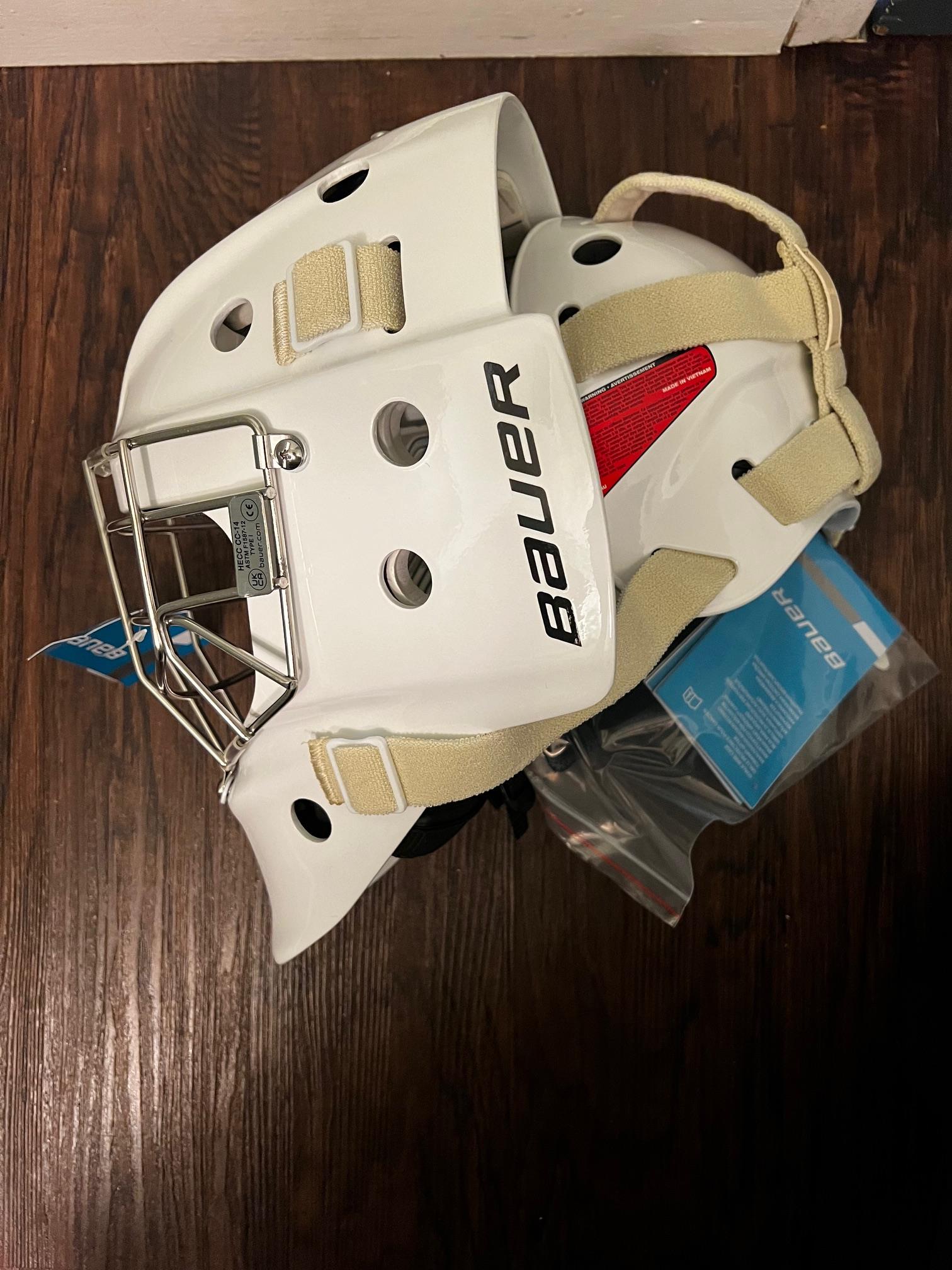 Senior Small New Bauer 960 Goalie Mask | SidelineSwap