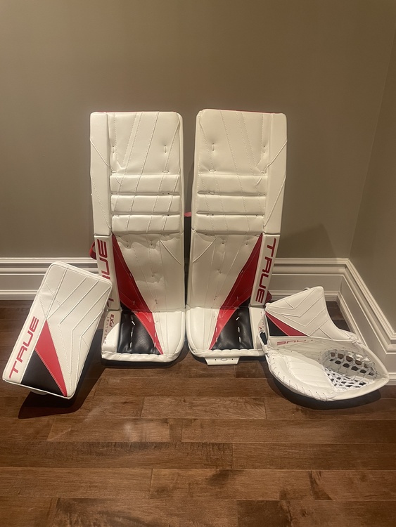 True Catalyst PX3 Goalie Full Set | Used and Closeout