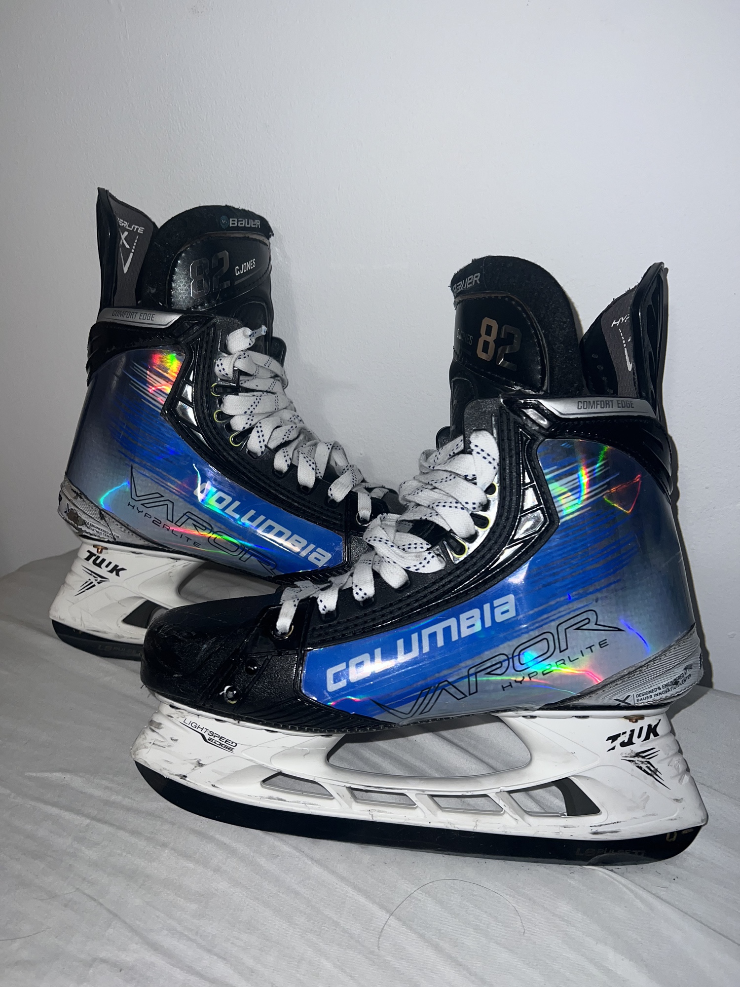 Bauer Vapor Hyperlite Hockey Skates-8 1/2 (Hyperlite 2 Wrapped ...