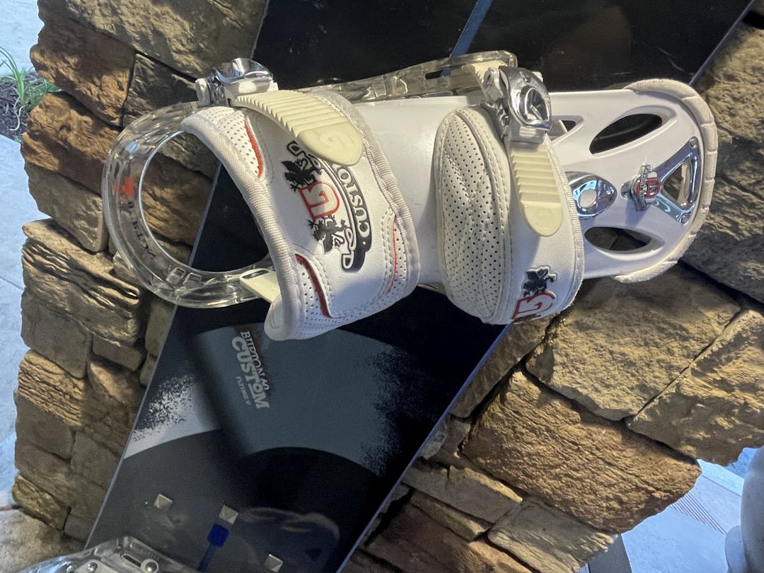 Used Burton Custom Flying V 160 Cm Men's Snowboard Combo | SidelineSwap