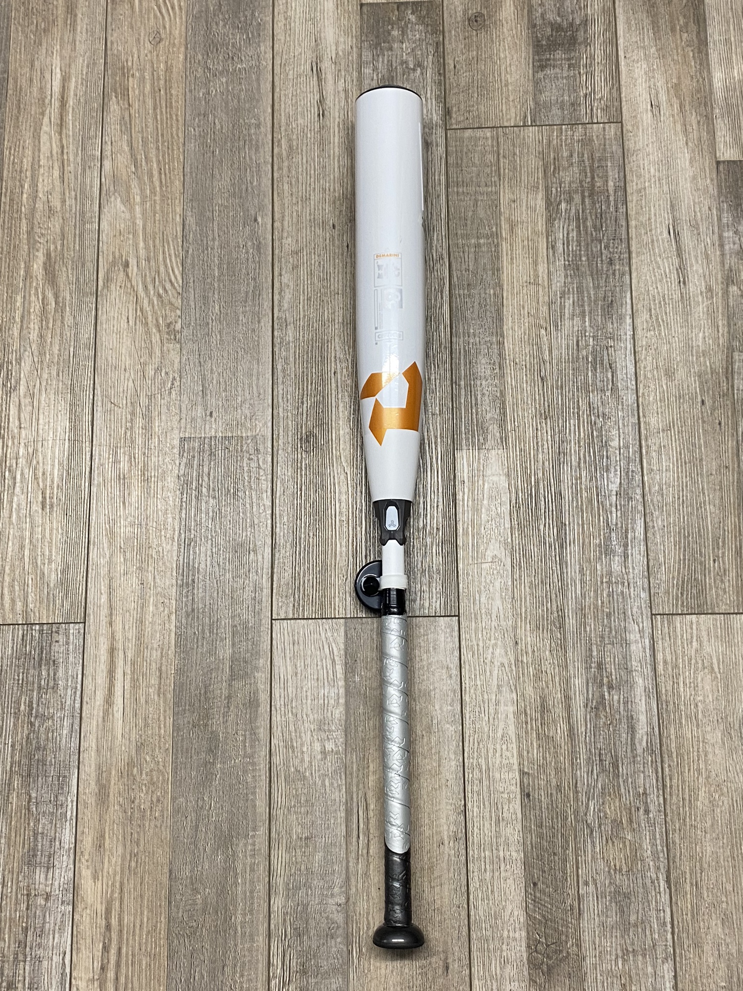 New Demarini CF 2023 Composite (-8) 24 oz 32" CF Bat | SidelineSwap