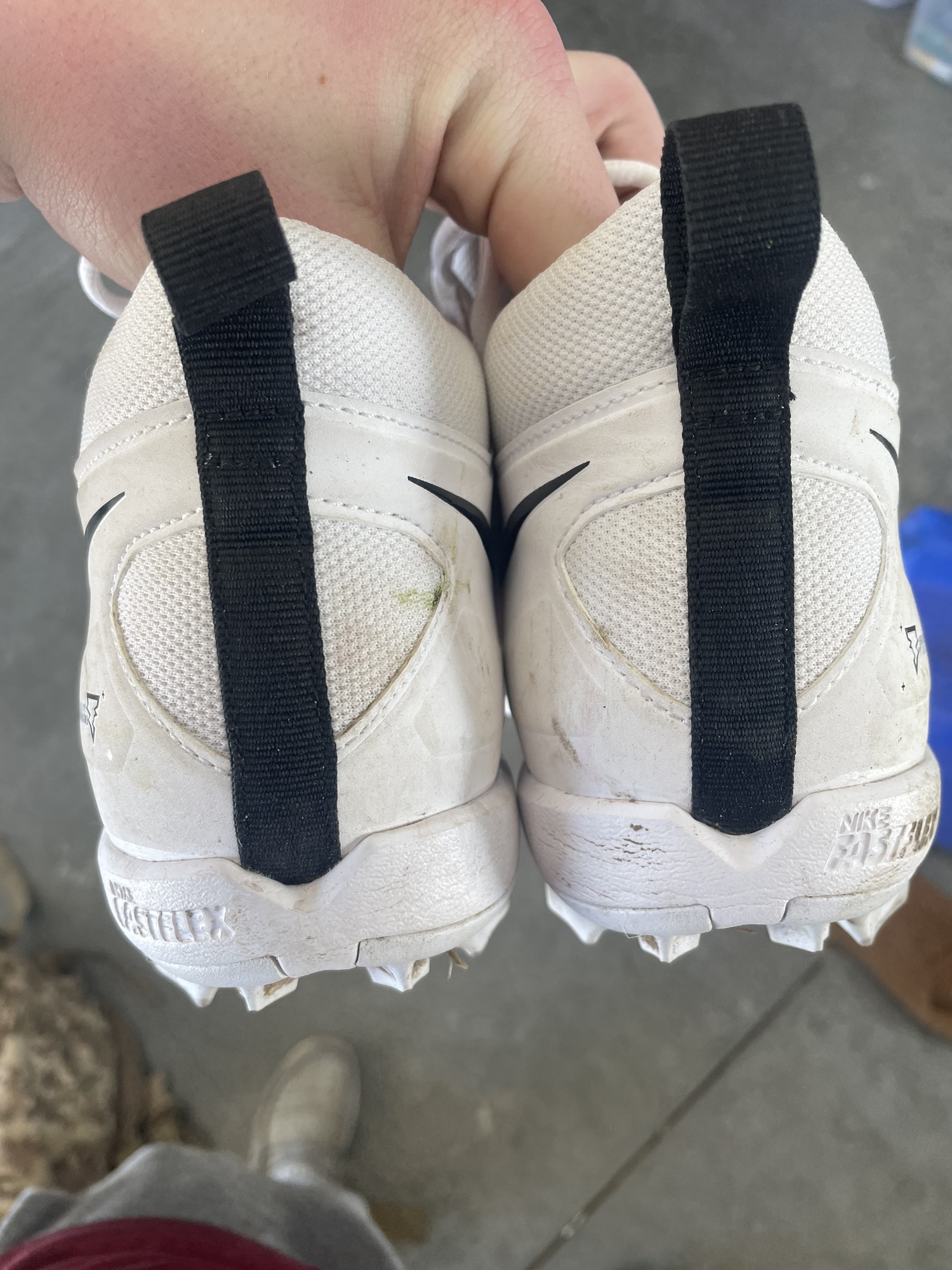 Men's Molded Cleats Mid Top Alpha Pro 2 | SidelineSwap