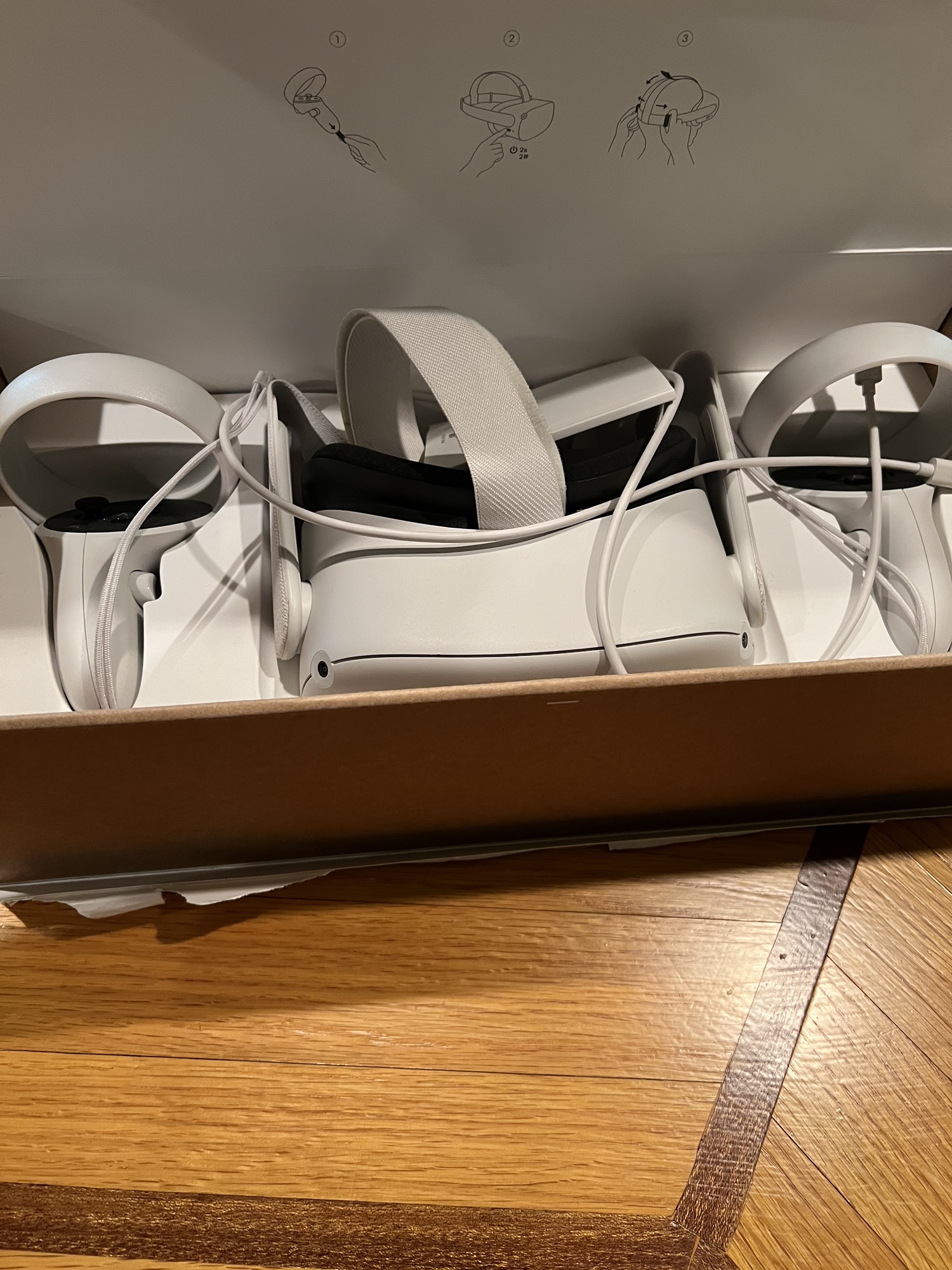 Used Oculus Quest 2 | SidelineSwap