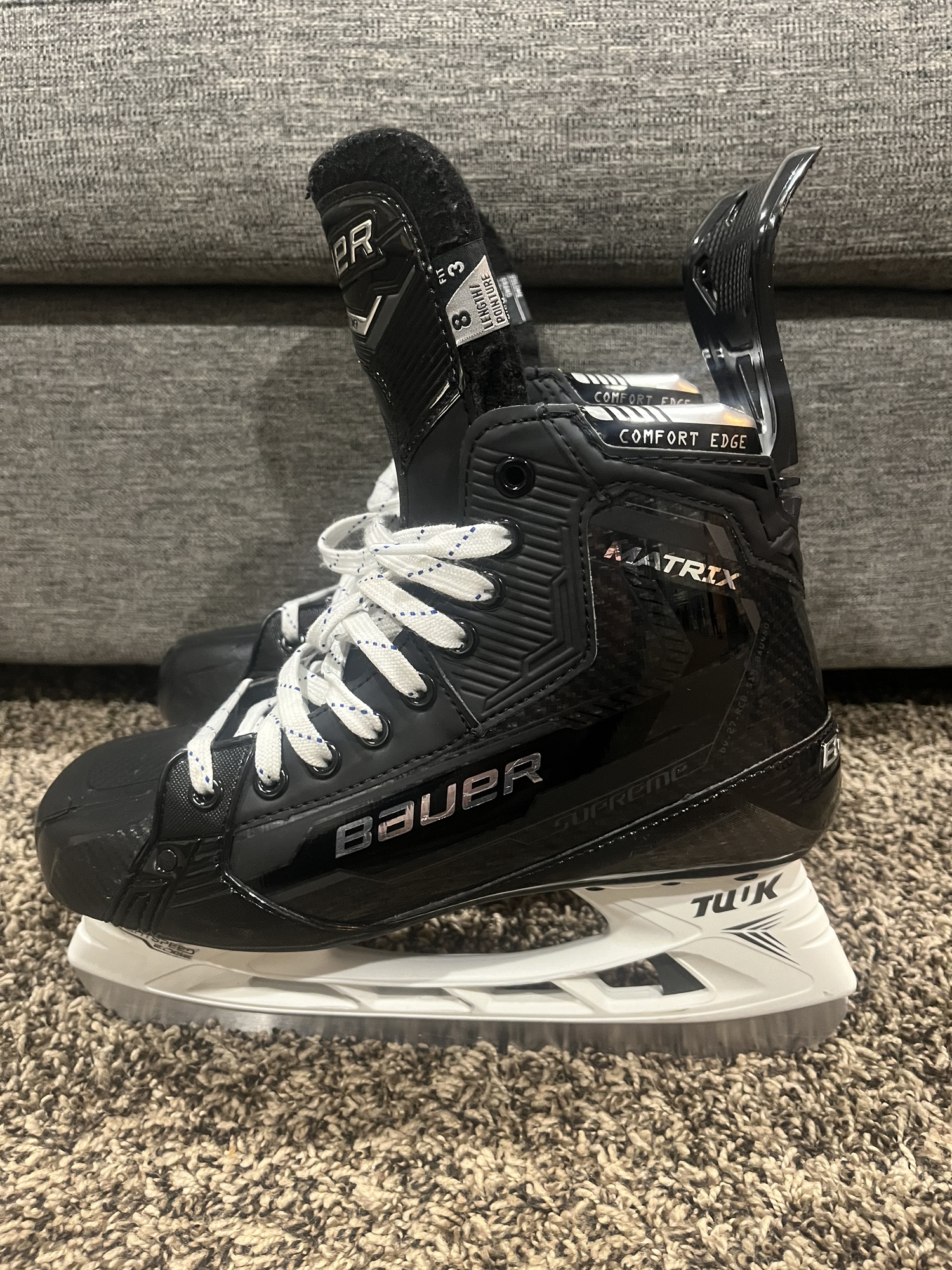 Bauer Supreme Matrix Hockey Skates- 8 Fit 3 | SidelineSwap
