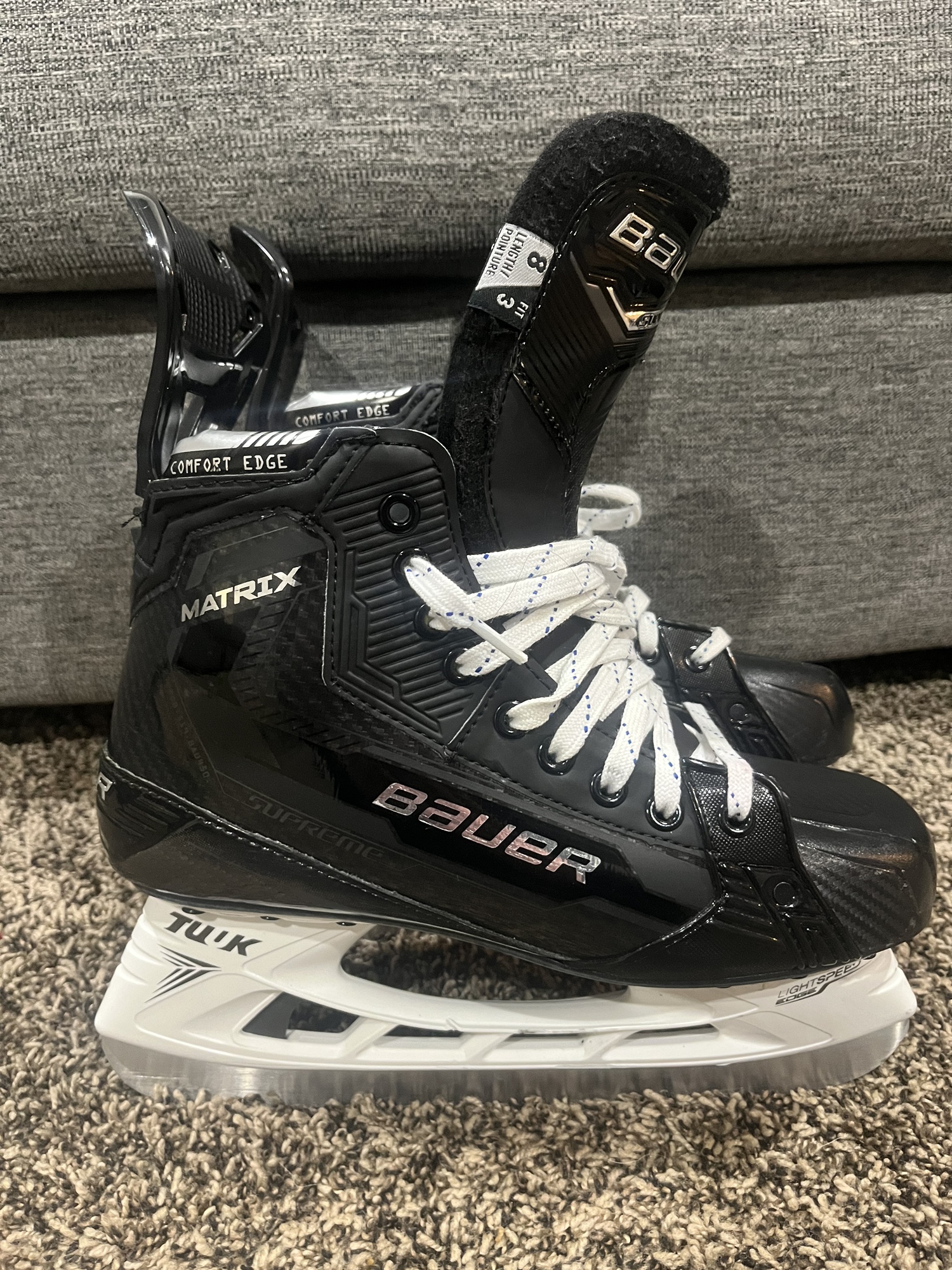 Bauer Supreme Matrix Hockey Skates- 8 Fit 3 | SidelineSwap
